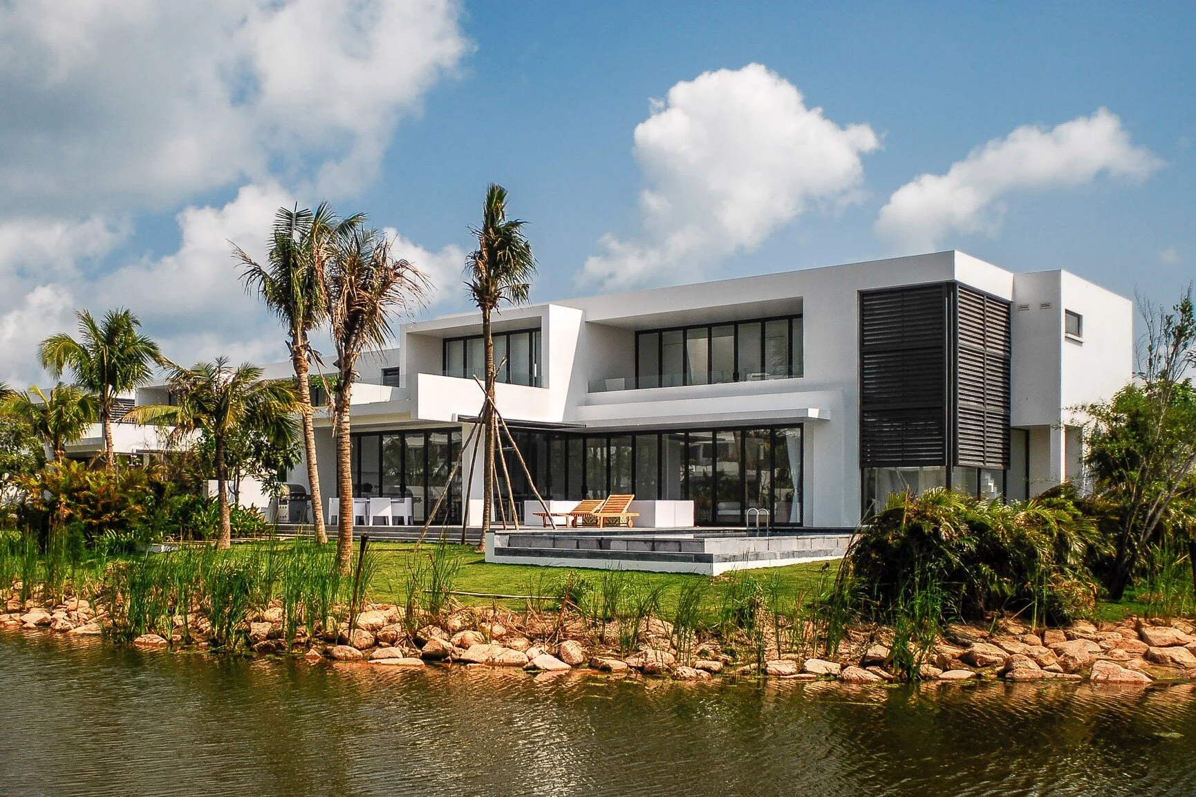 Sanctuary, Riverfront Villas — OUT-2 Design | Award-Winning ...