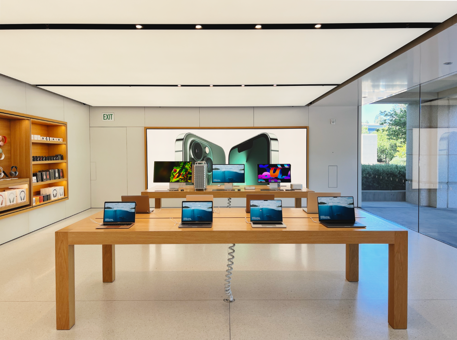 One Infinite Loop — Basic Apple Guy