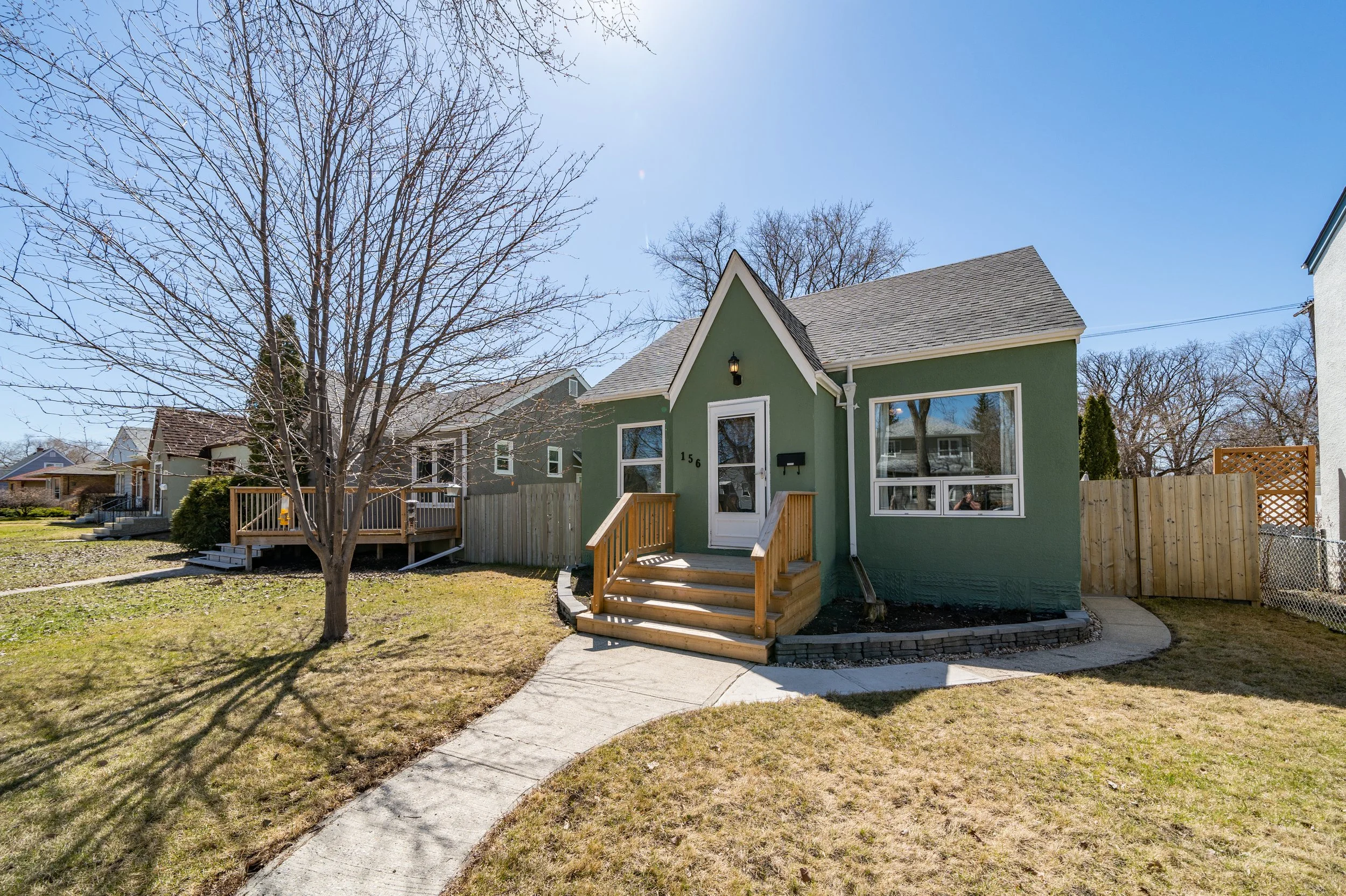 156 Tait Avenue | Discover Your Dream Home Today — Amber van den Broek ...