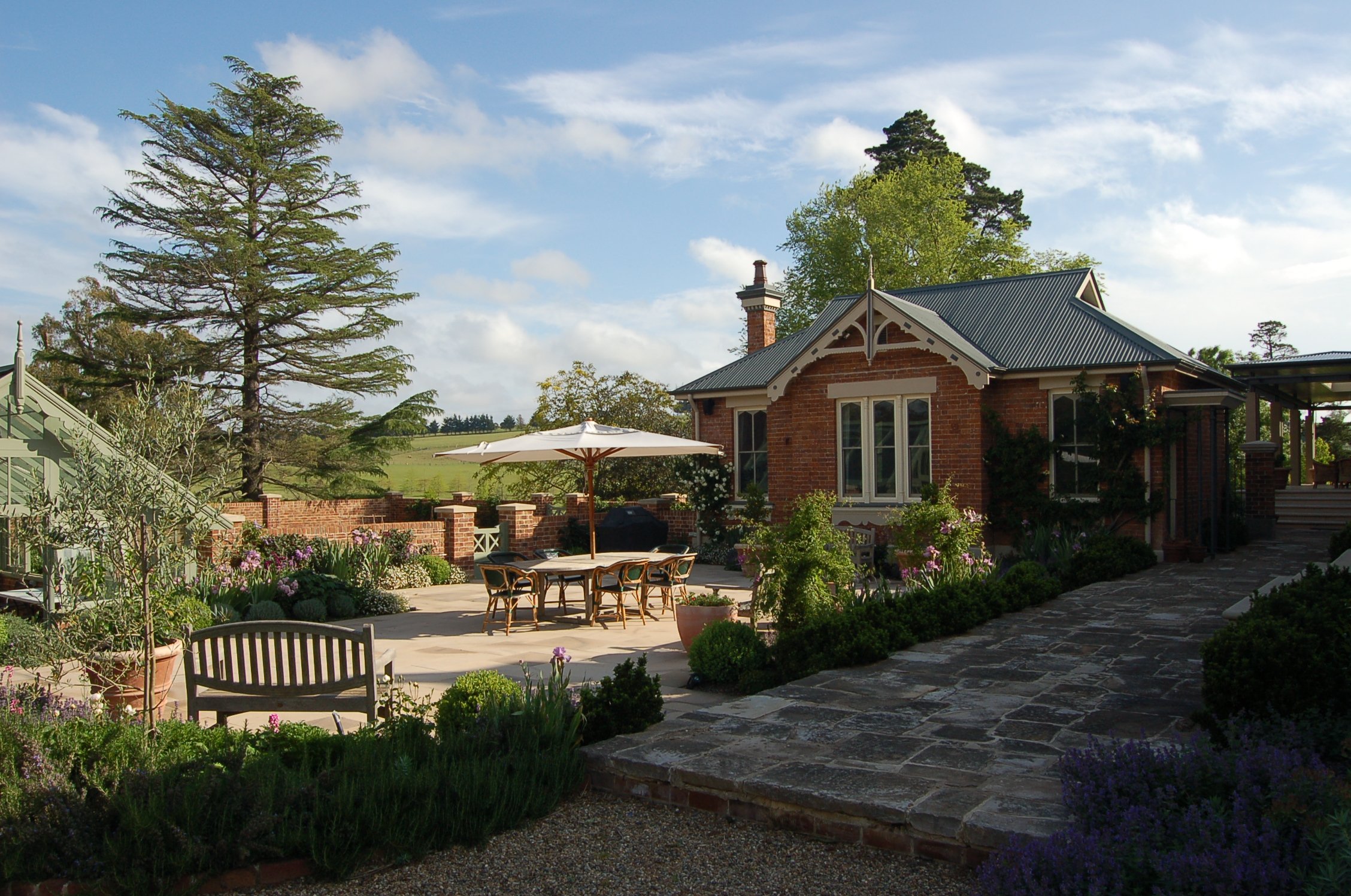 COURTYARD GARDENS — Michael Bligh & Associates