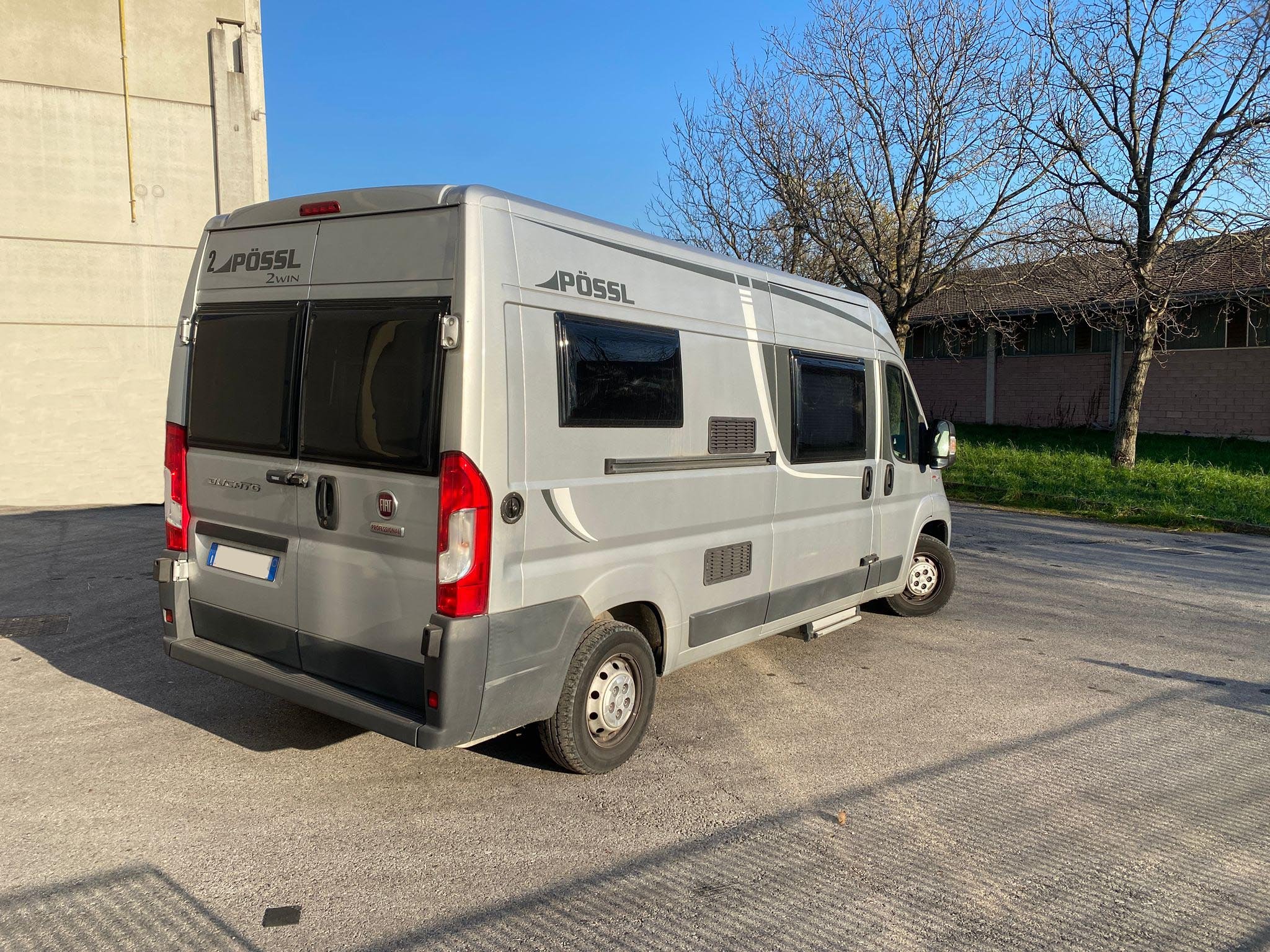 POSSL 2WIN 600 del 2019 - km 85000 euro 49.900,00 — Gulliver's - camper ...