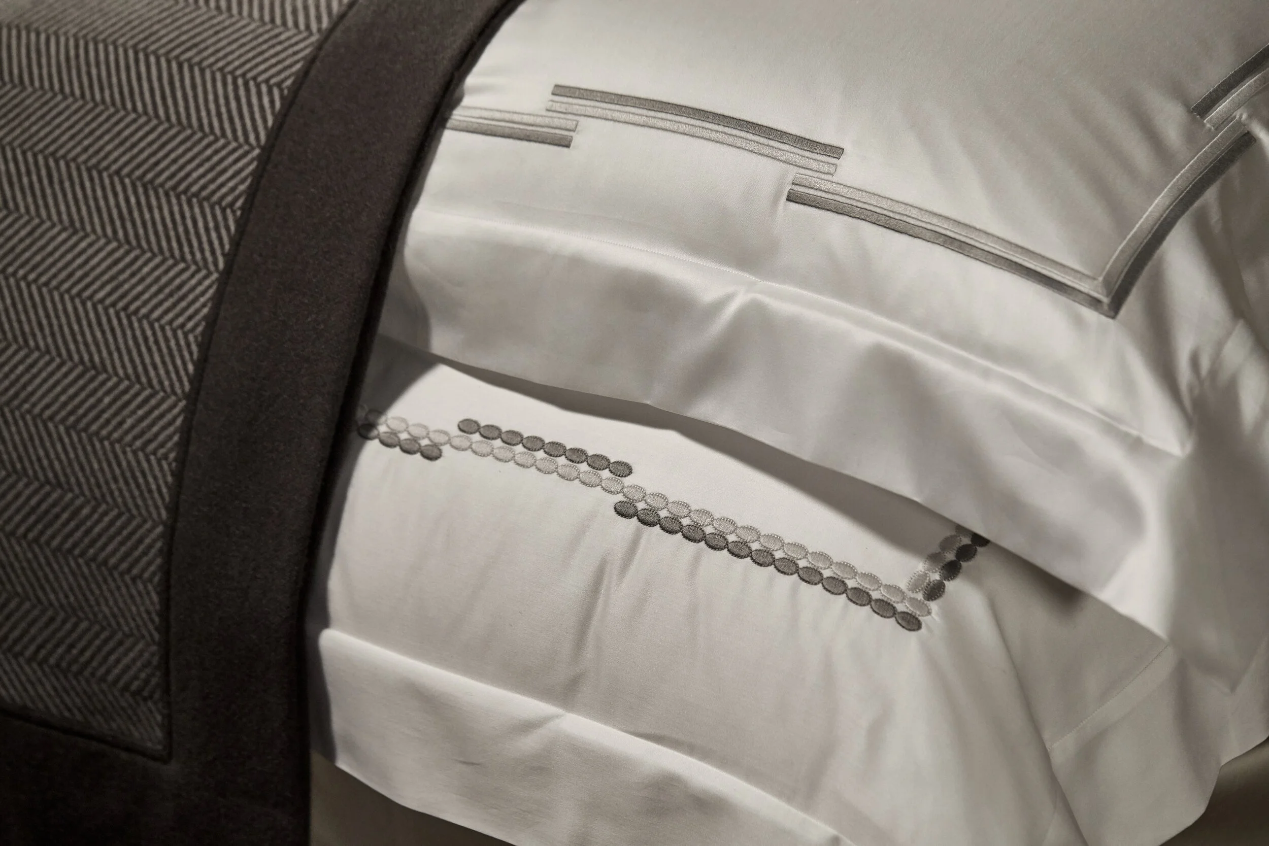 Luxury Bed Linens - Oliveri