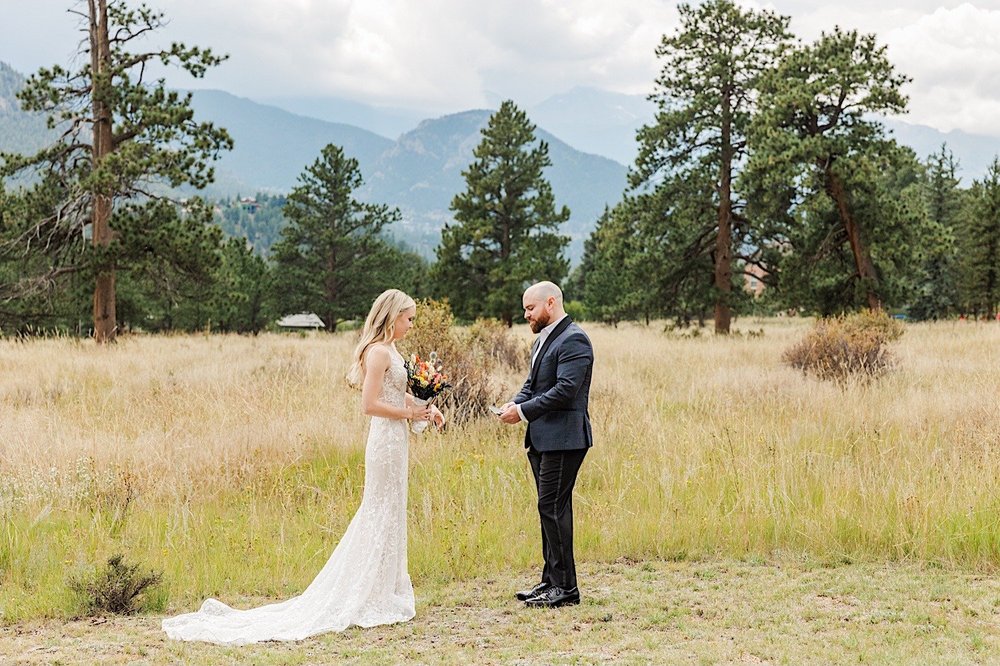 Fall Elopement in Estes Park, Colorado | Ashley and Stephen — Colorado ...
