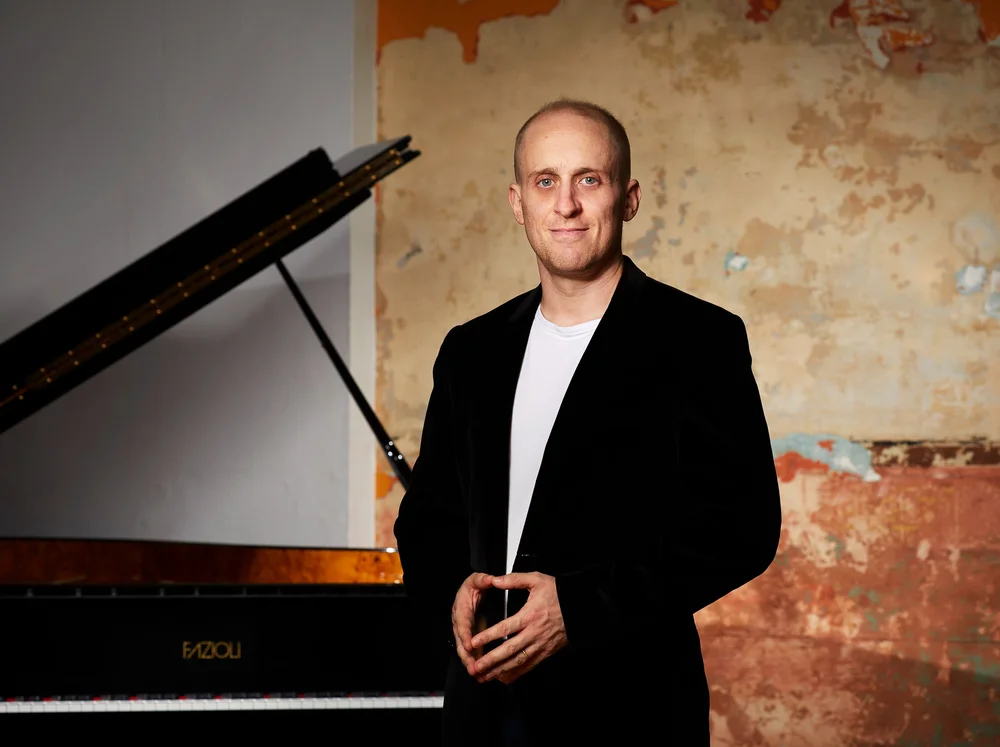 NZSO and conductor André de Ridder: total immersion — Five Lines