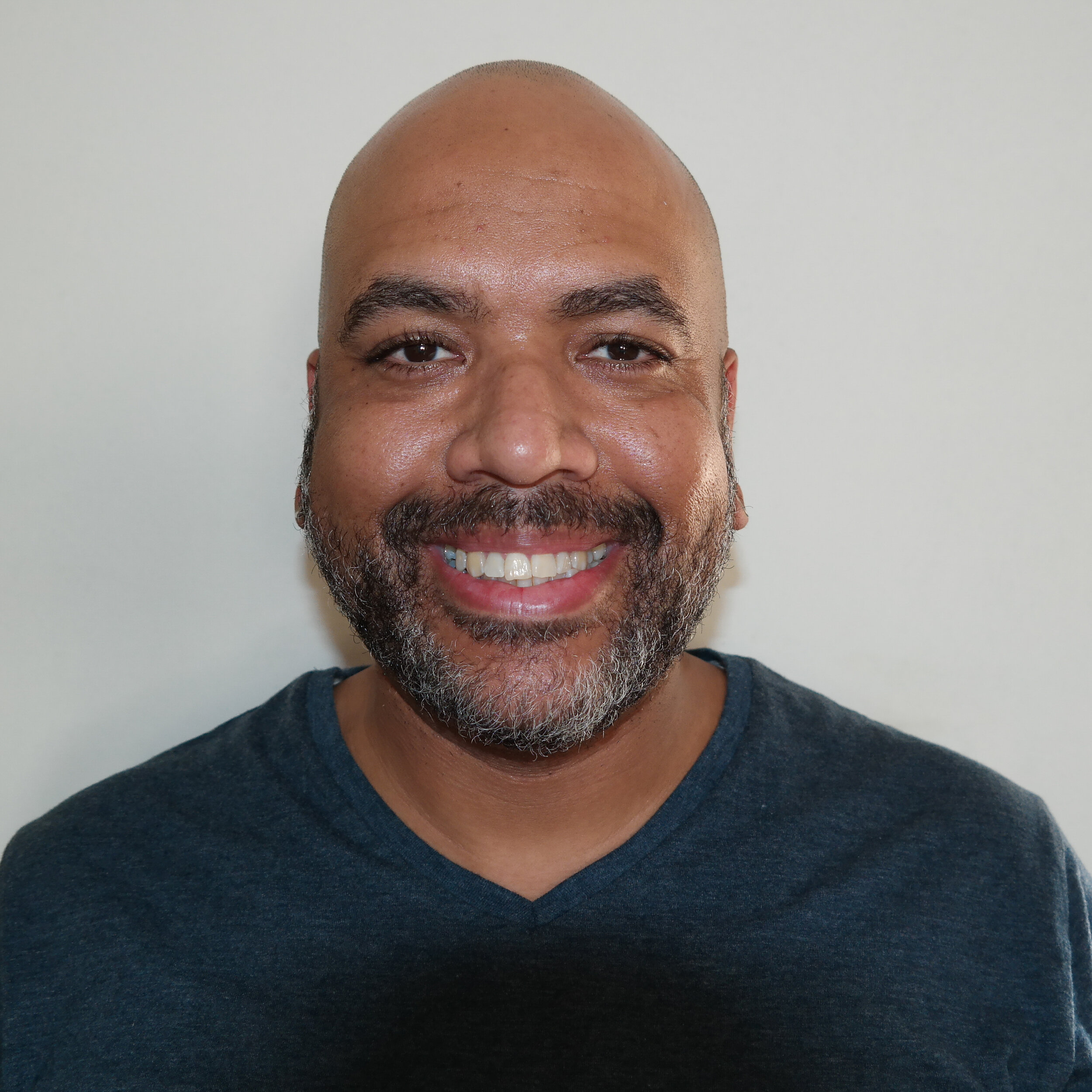 Who — nni Dialogue Institute