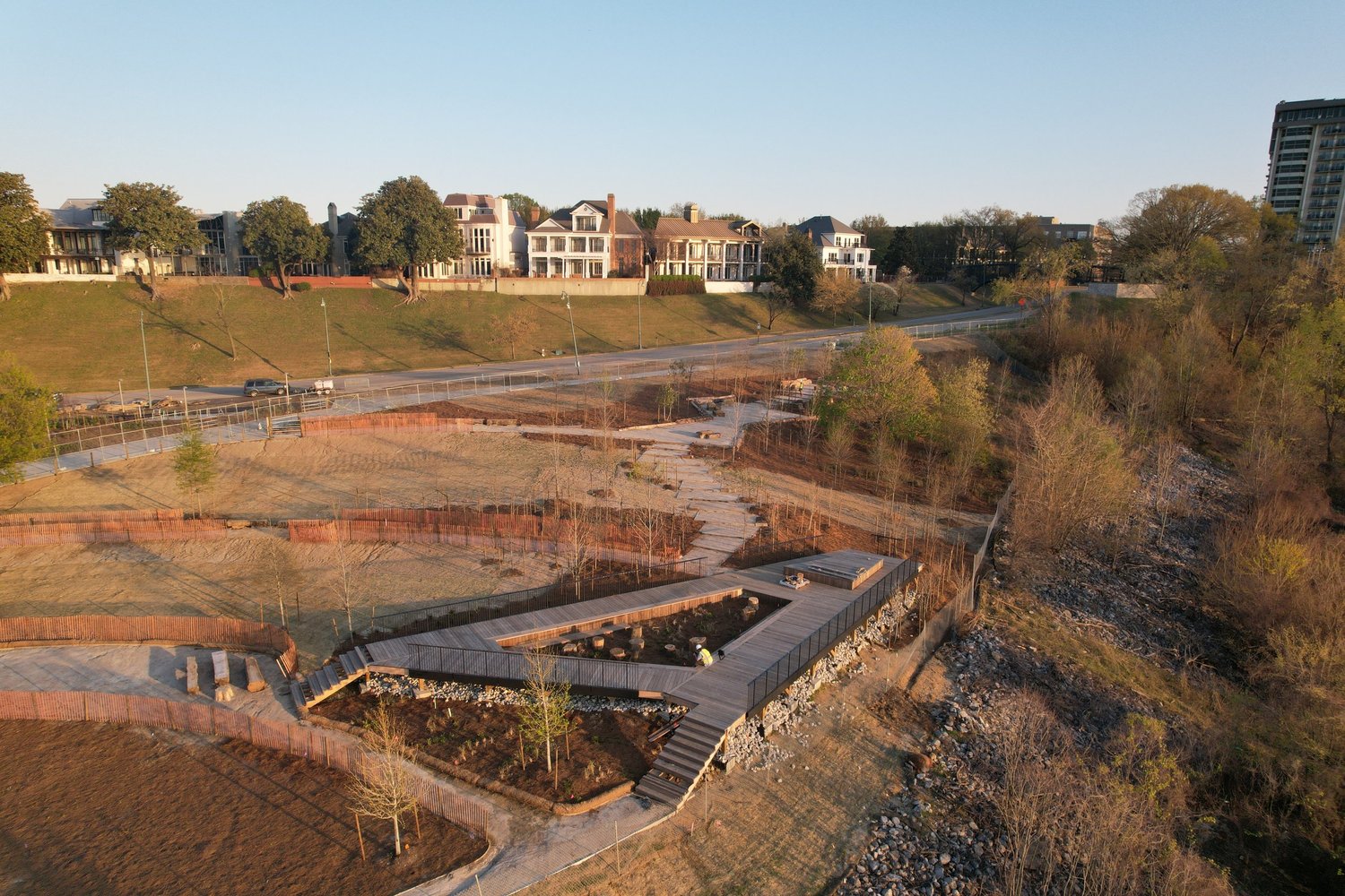 Explore — Tom Lee Park