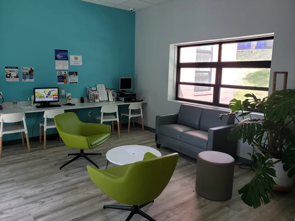 Youth Drop-In Center | Support Young Lives — Foster Forward ...