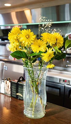 Sweetie's Cafe & Catering (530) 244-2269