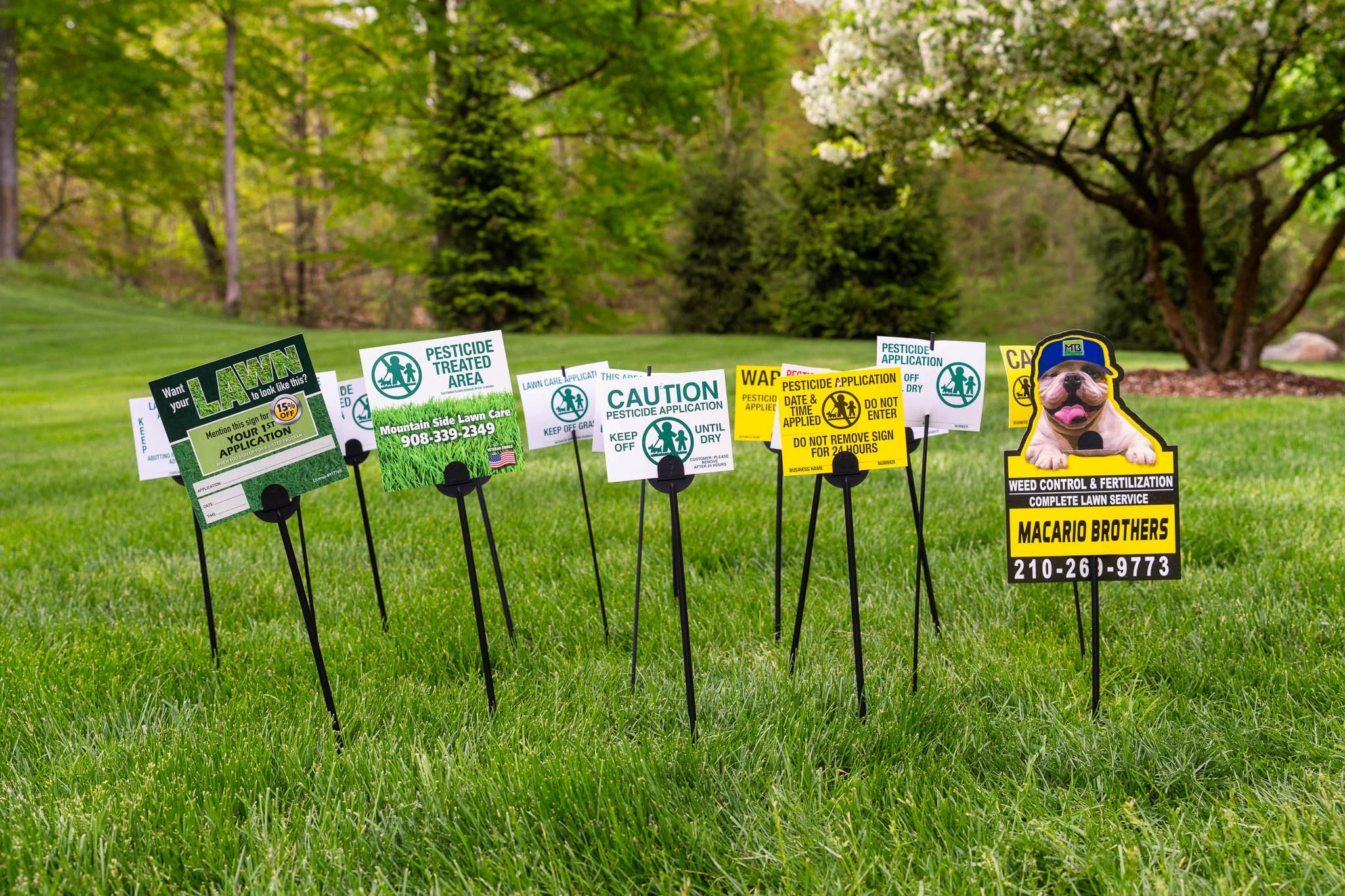 Lawn Treatment Application Stakes & Signs — Great Lakes Marking Products