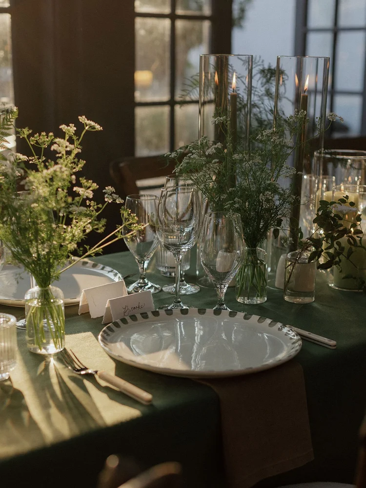 An intimate dinner with abundant candlelight & monochromatic ...