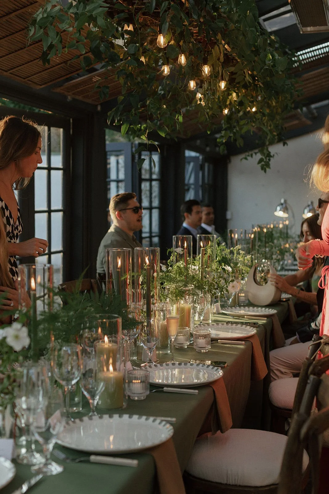 An intimate dinner with abundant candlelight & monochromatic ...