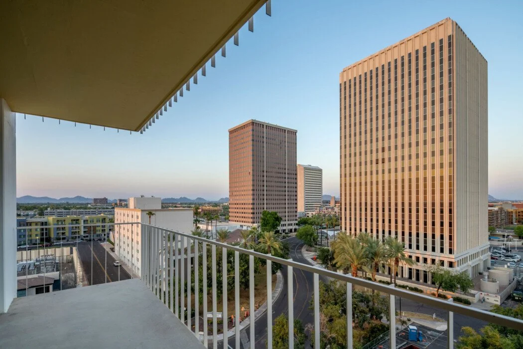 Luxe midcentury living at Executive Towers by Architect Al Beadle ...