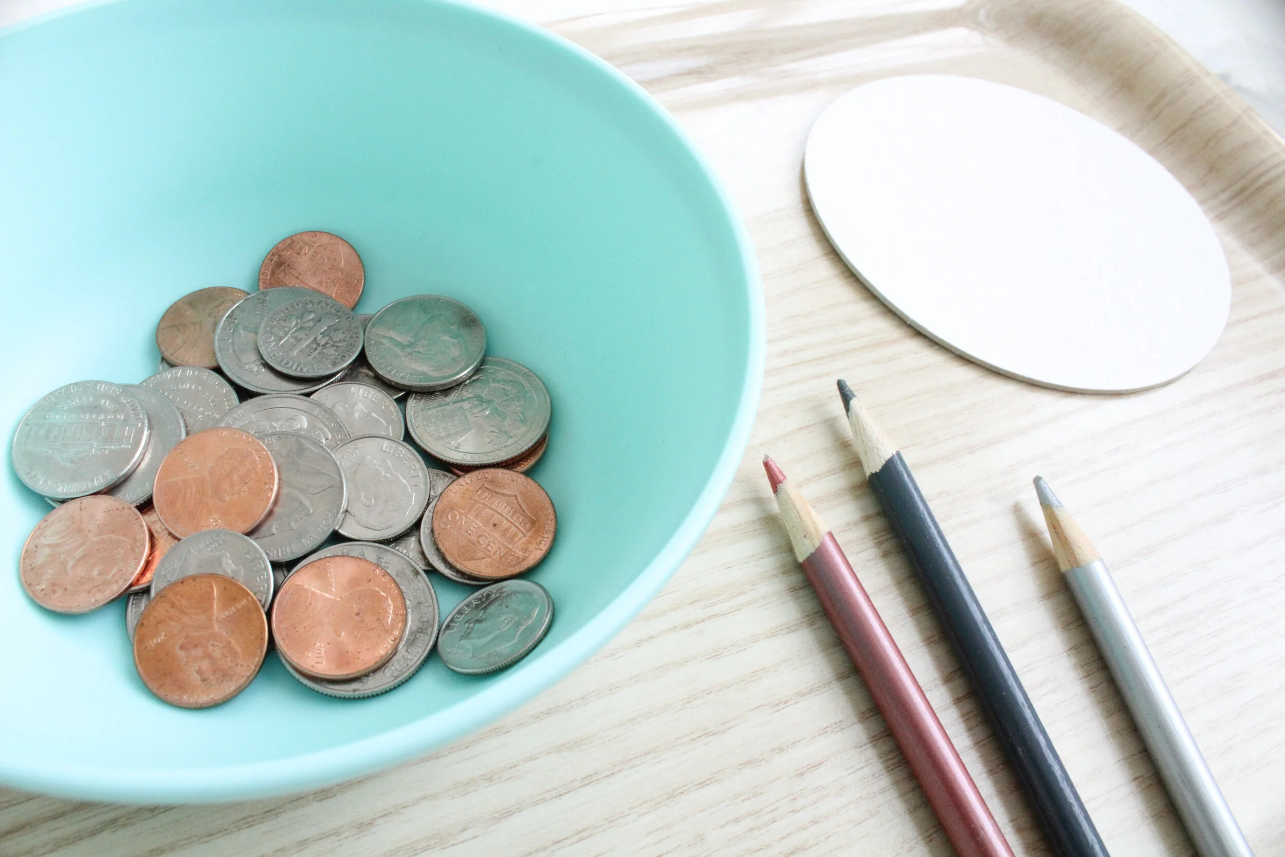 MEGA TZEDAKAH BOX WITH SUPERSIZE COINS — Make It Jewish