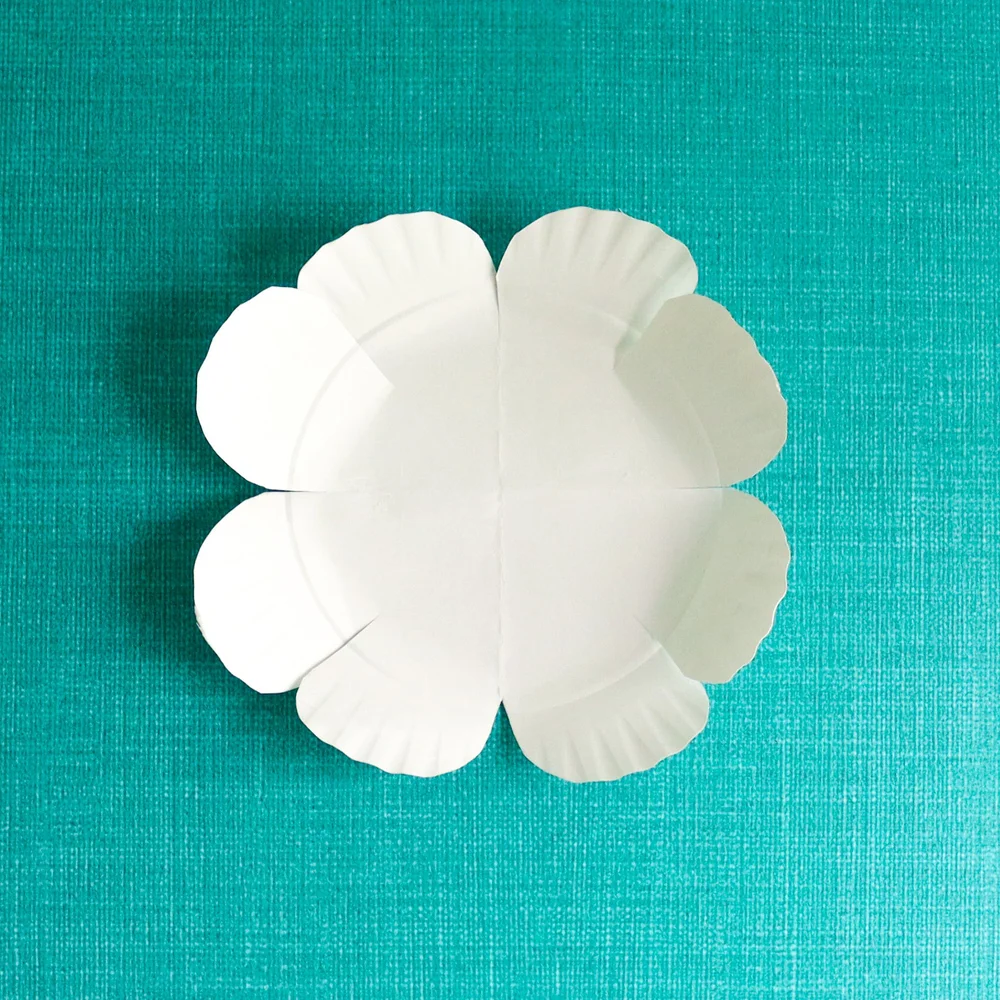 PAPER PLATE FLOWERS — Make It Jewish