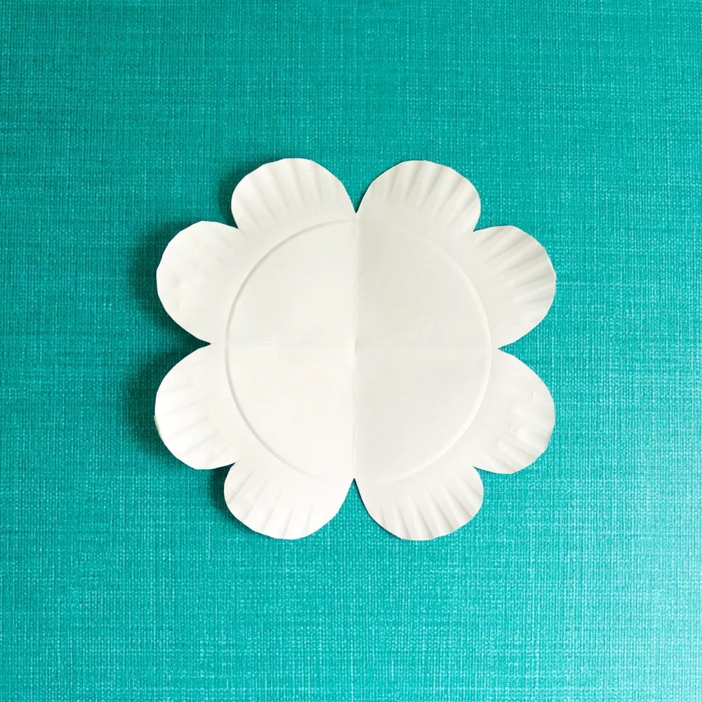 PAPER PLATE FLOWERS — Make It Jewish