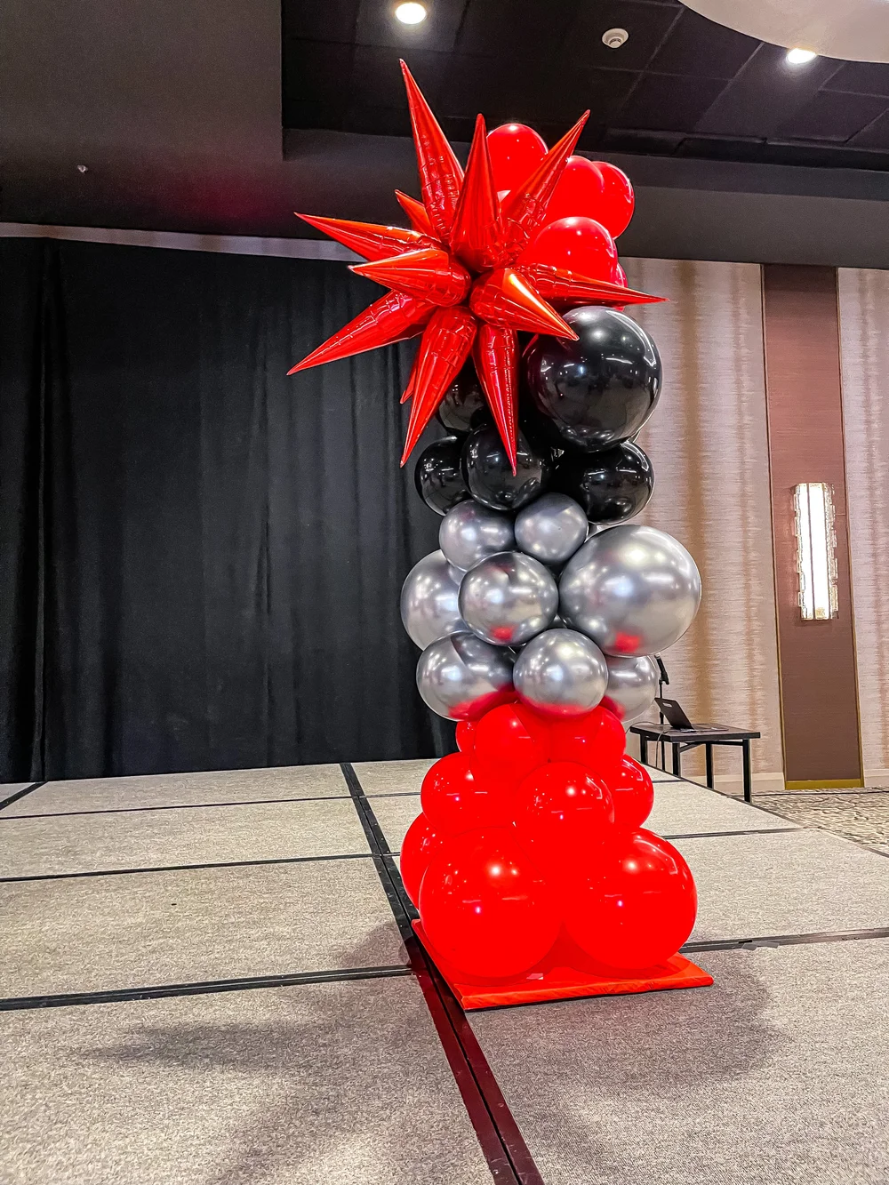 Party Pillars — House of Balloons