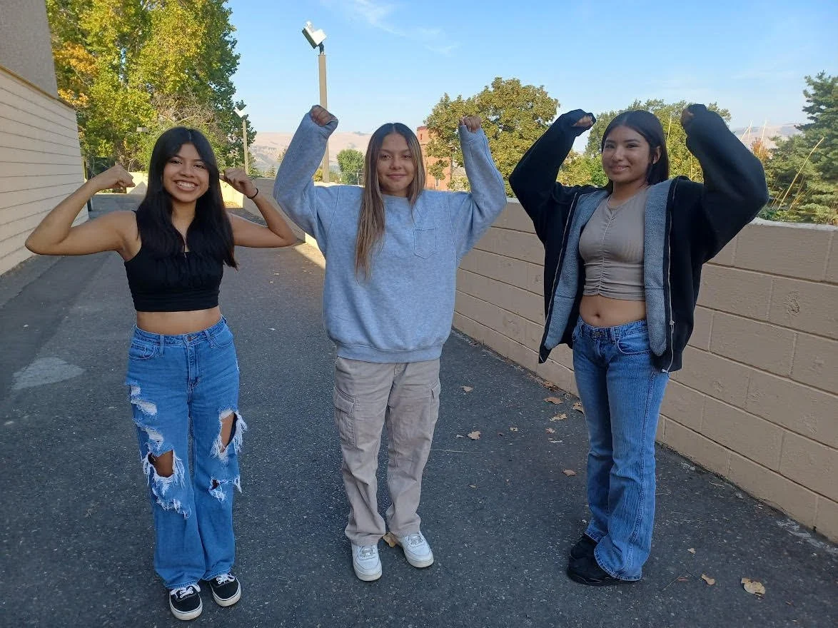 Throwback Thursday Outfits Spirit Week 90s