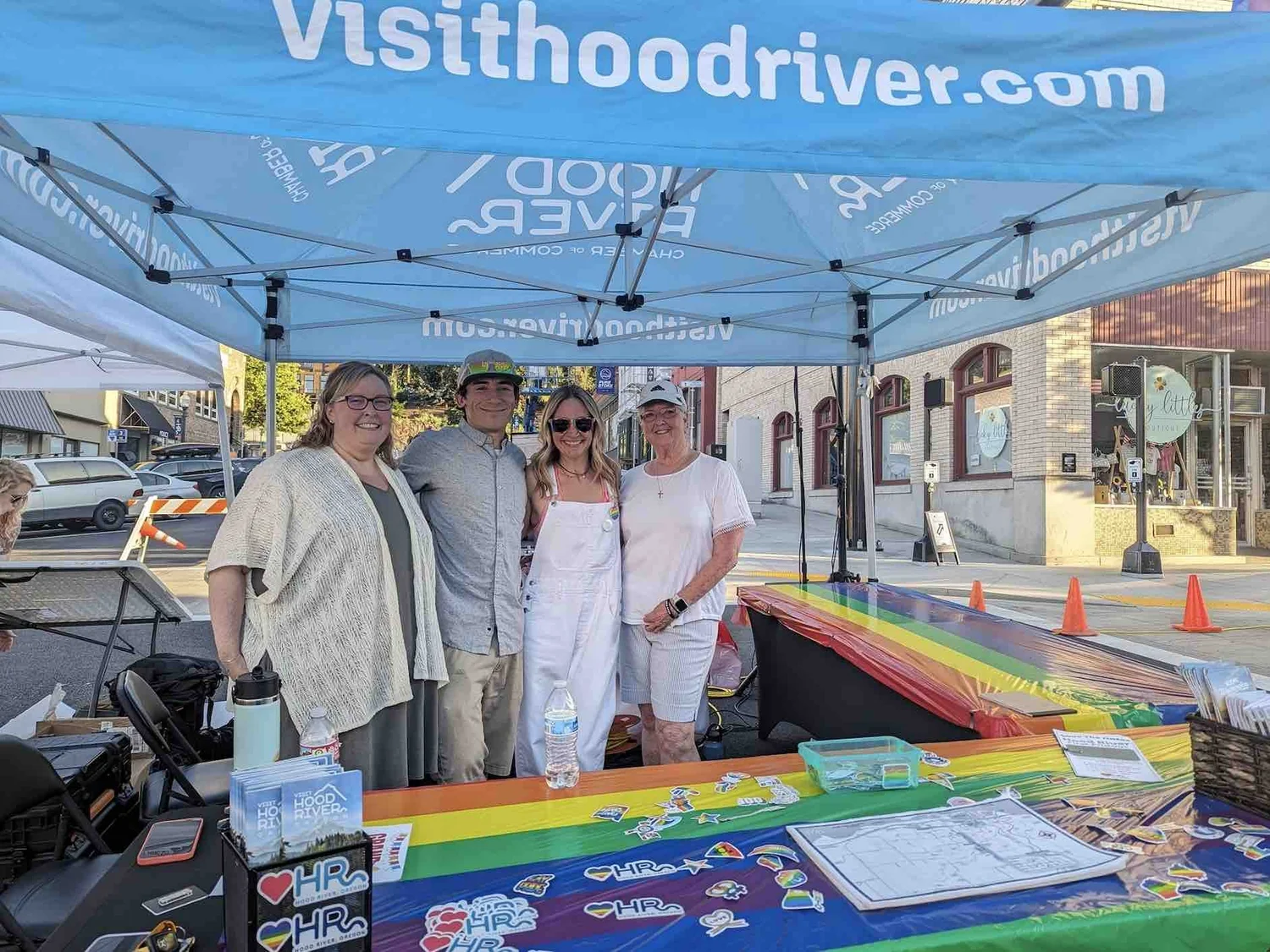 Photo Gallery: Hood River First Friday Shows It's Pride — Columbia ...