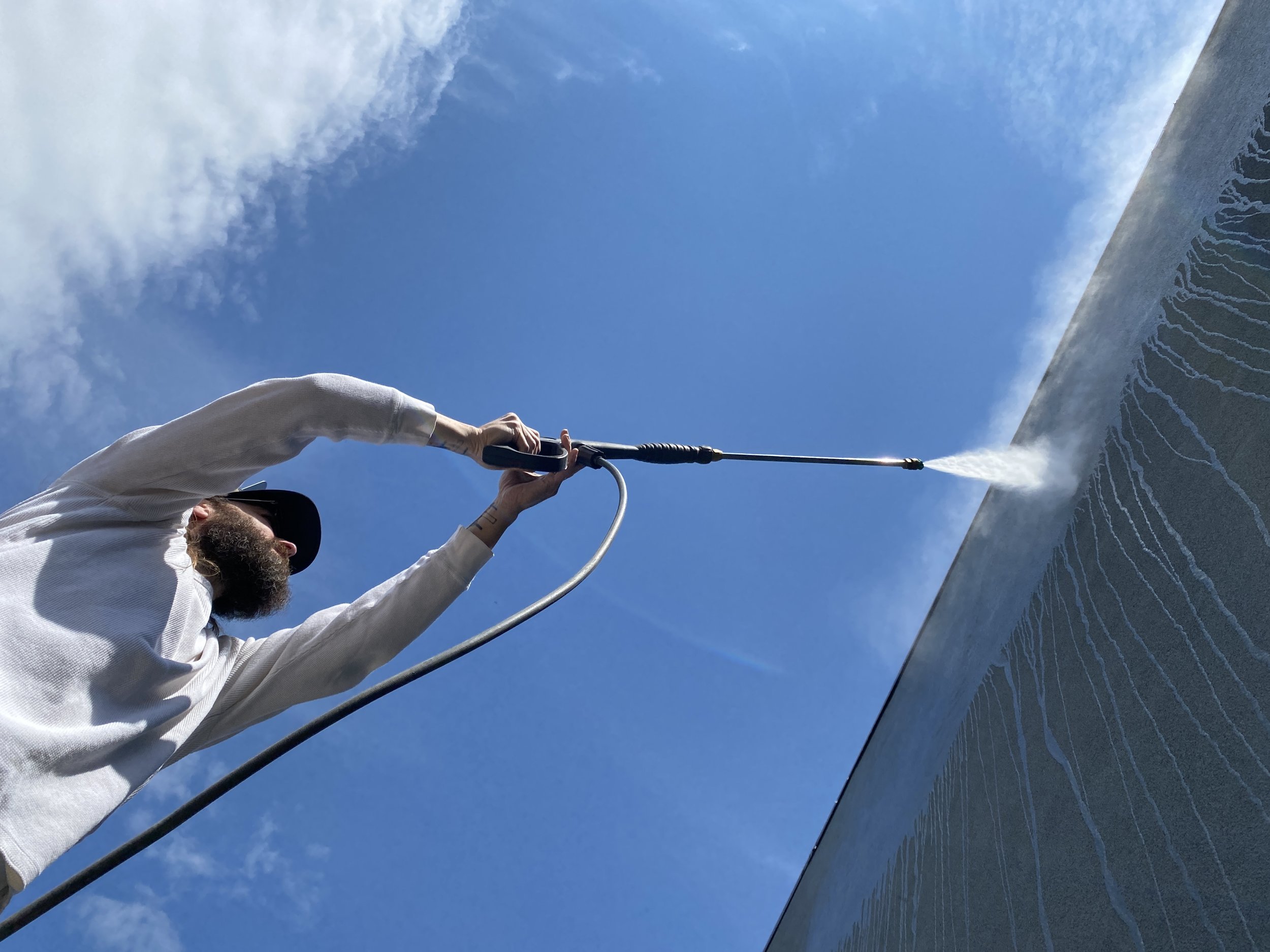 Master Blaster: Mad man in Mural-dome — Columbia Community Connection ...