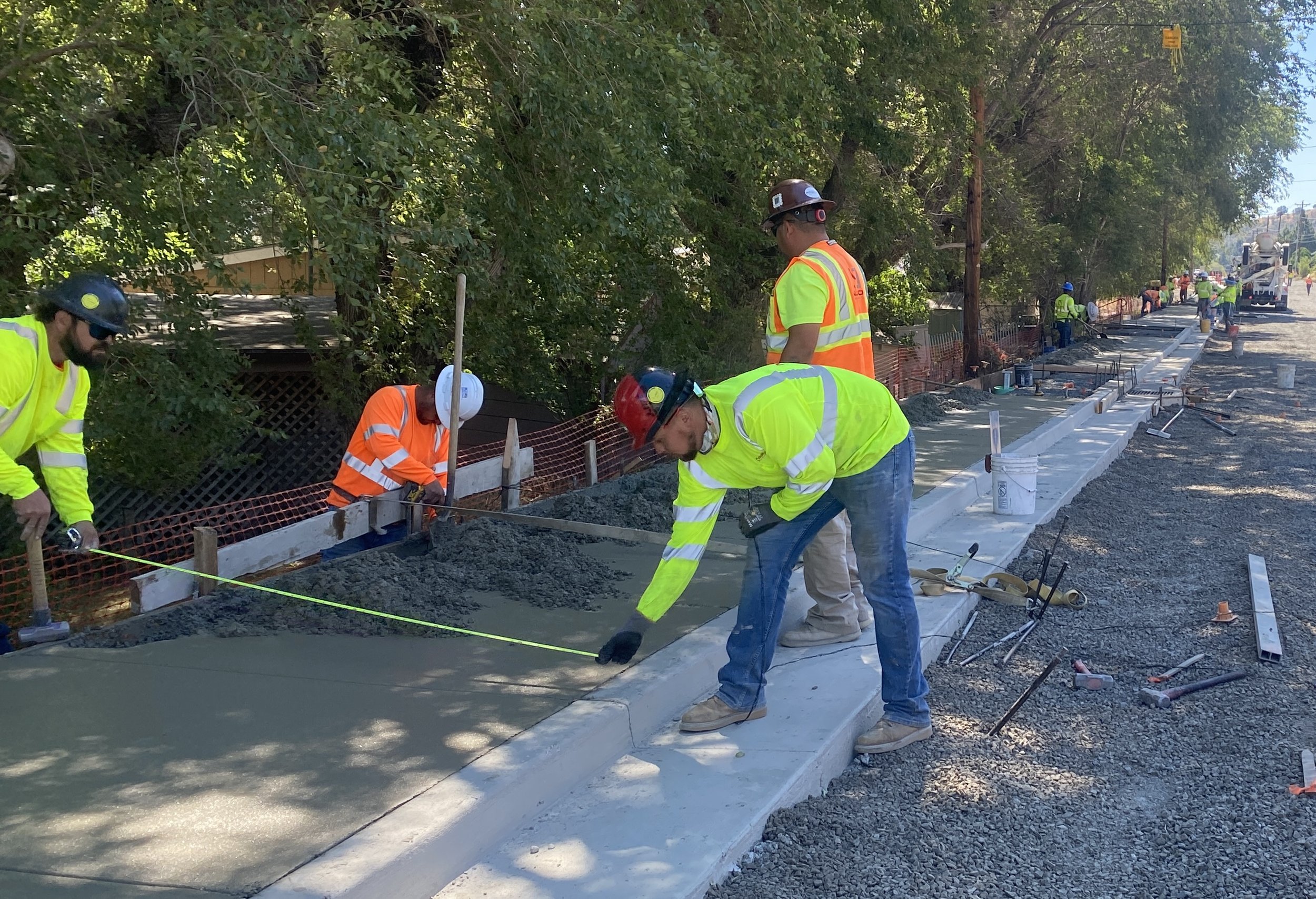 Sidewalk Hustlers pushin’ hard path before school open — Columbia Community Connection News Mid ...