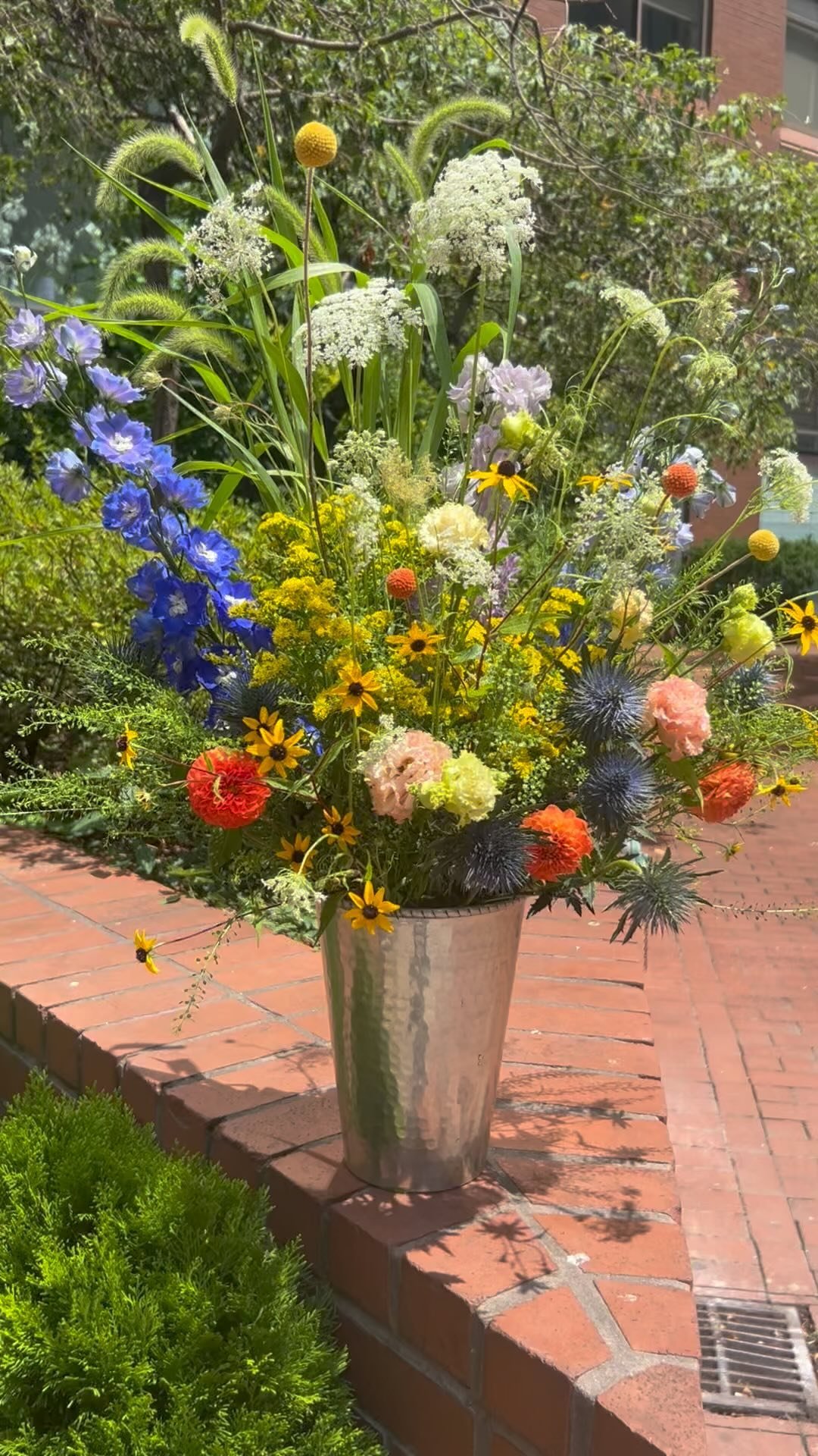 REMI43 Flower & CoffeeNYC Flower Shop & Coffee / Midtown Florist & Cafe