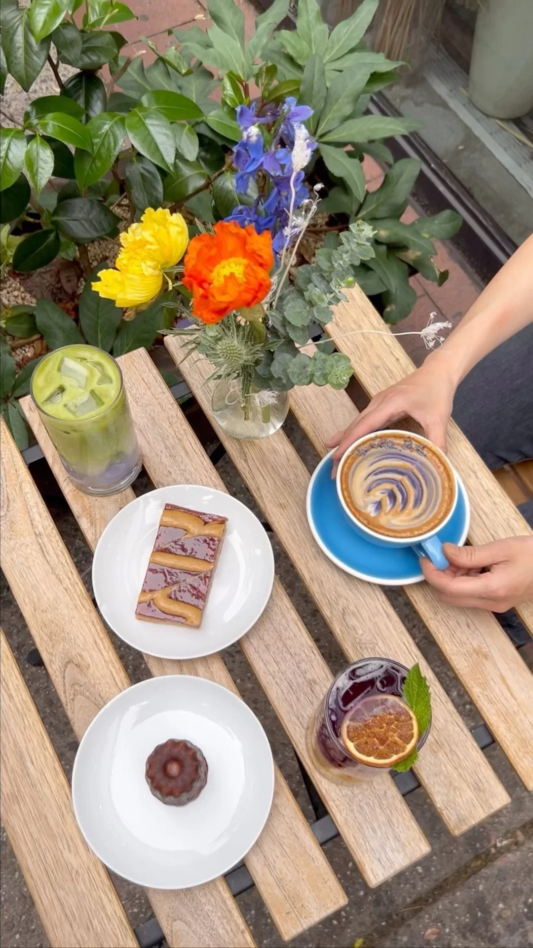 REMI43 Flower & Coffee