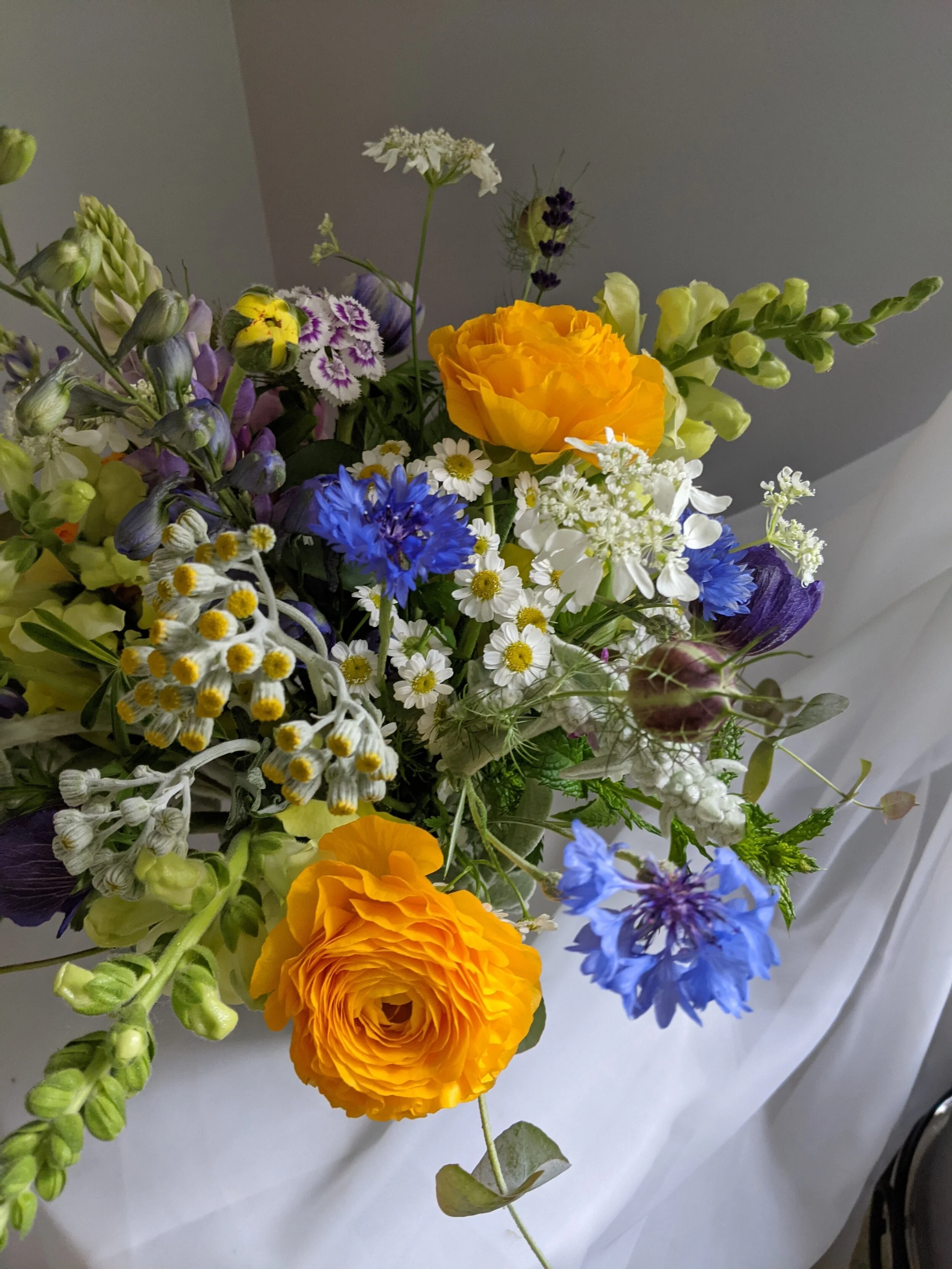 Fresh Flowers and Gifts - Same Day Local Delivery — Sungrove Blossoms ...