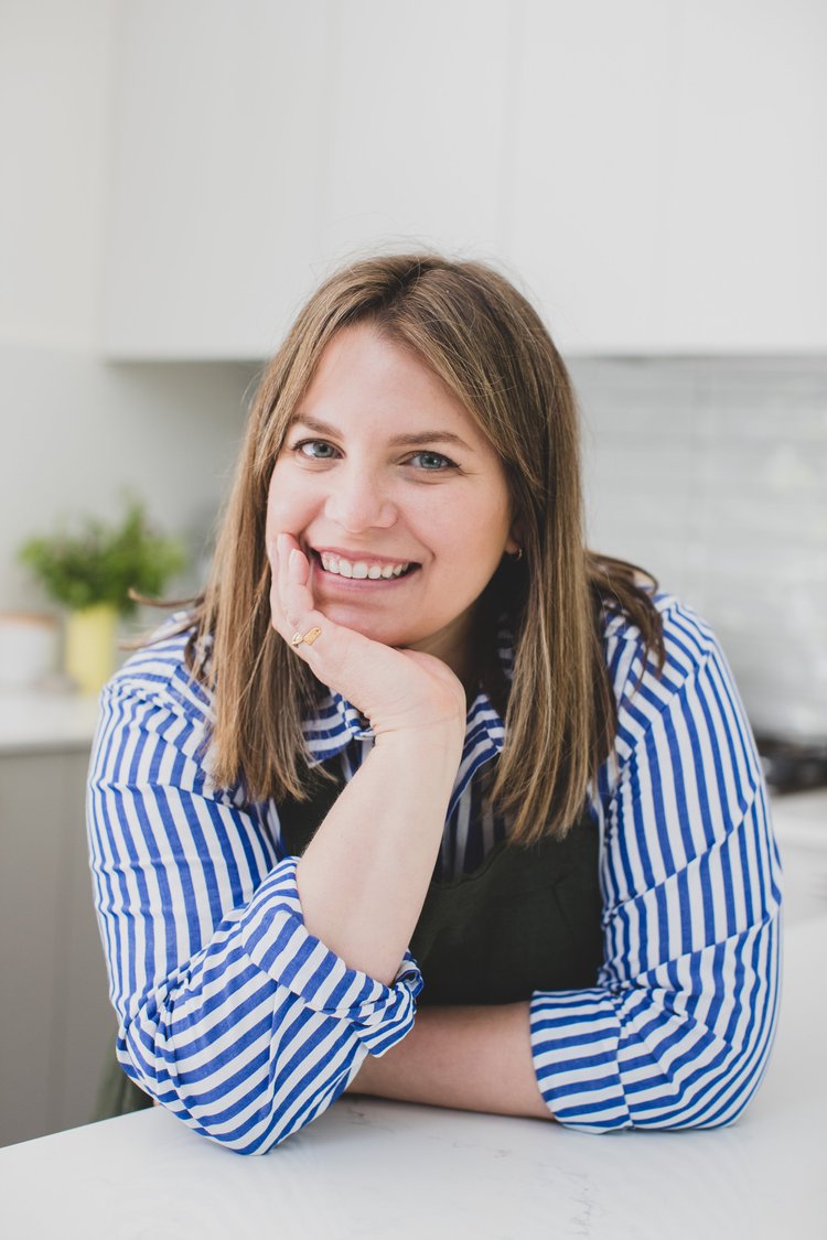 About — Danielle Alvarez