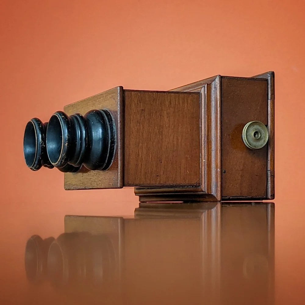 Stéréo-Revue Roll Film Stereoscope | 1900s France — Vintage 3D