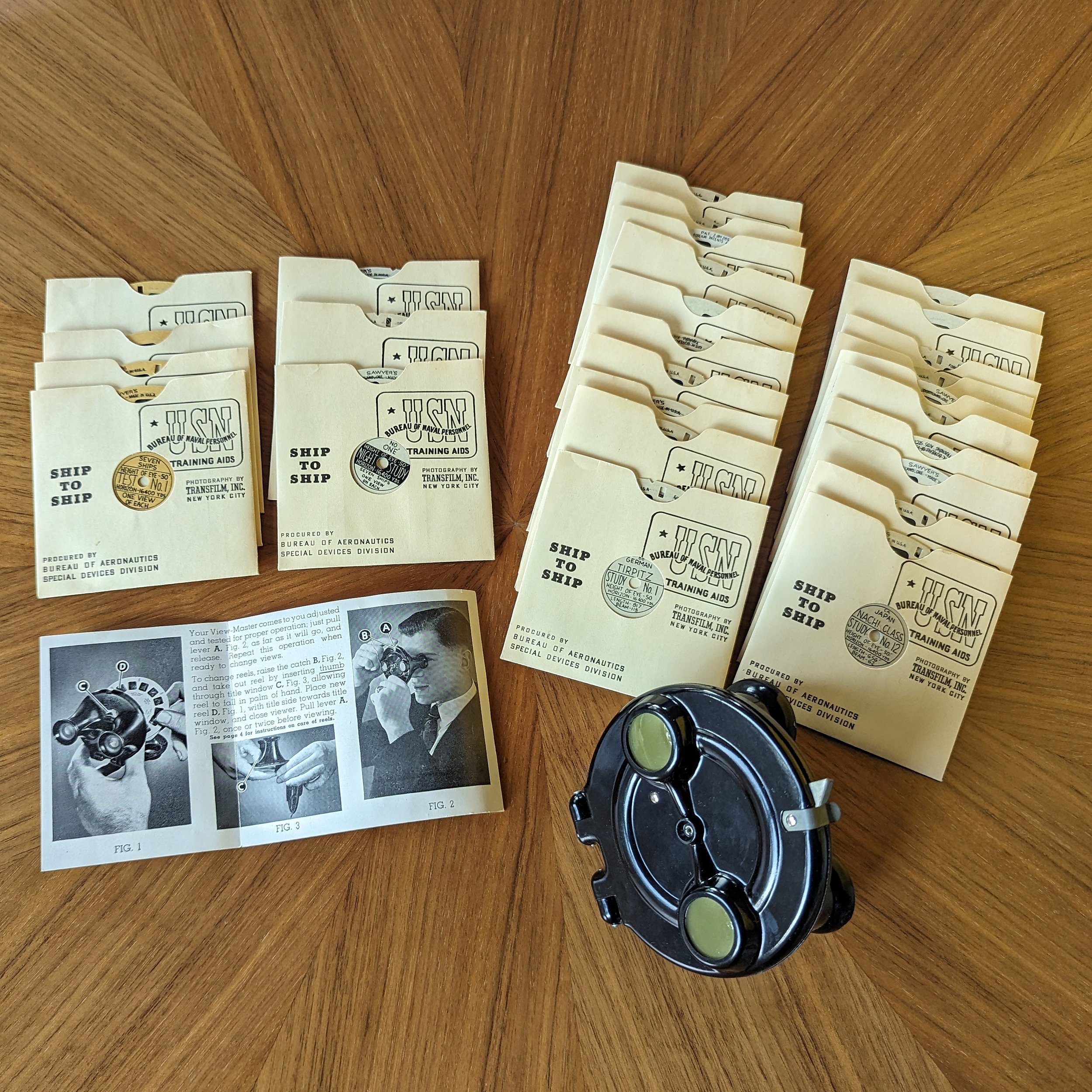 Sawyer's View-Master Model B Clamshell | 1940s United States — Vintage 3D