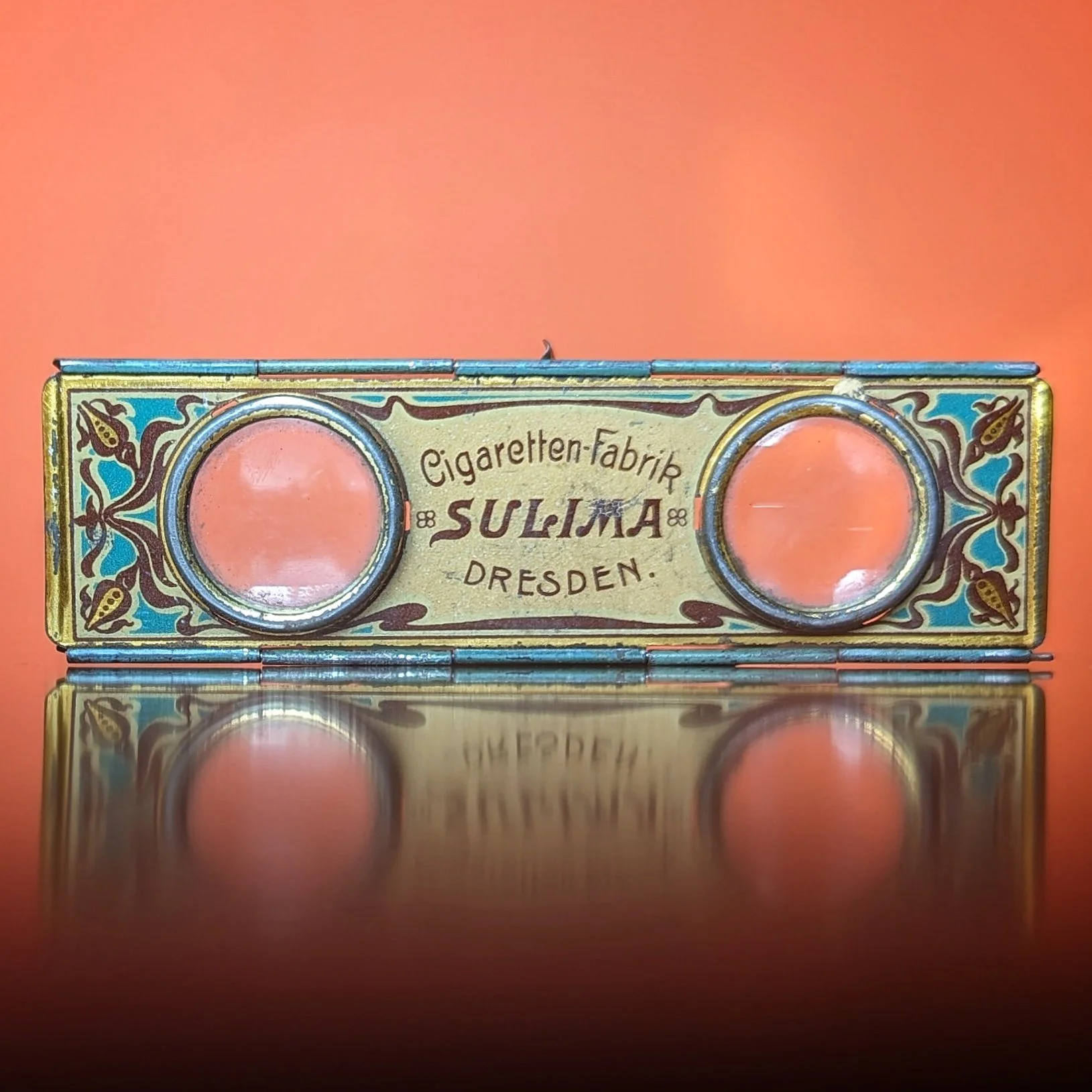 Sulima Cigarettes Tin Stereoscope | NPG | 1900s Germany — Vintage 3D