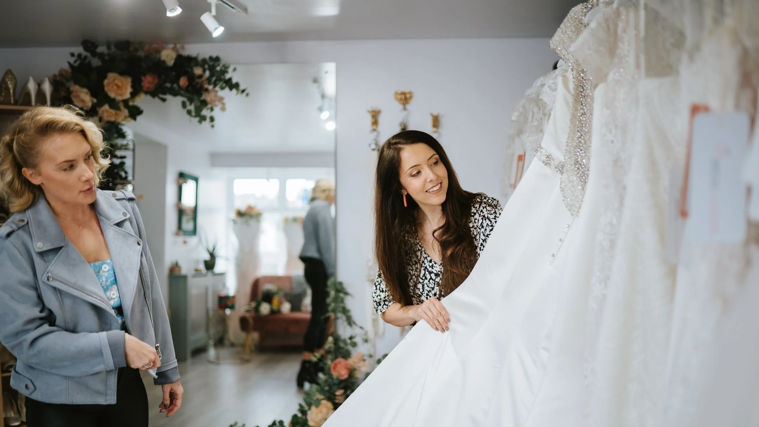 2023 trends that show off a bride's personality and inner style, from ...
