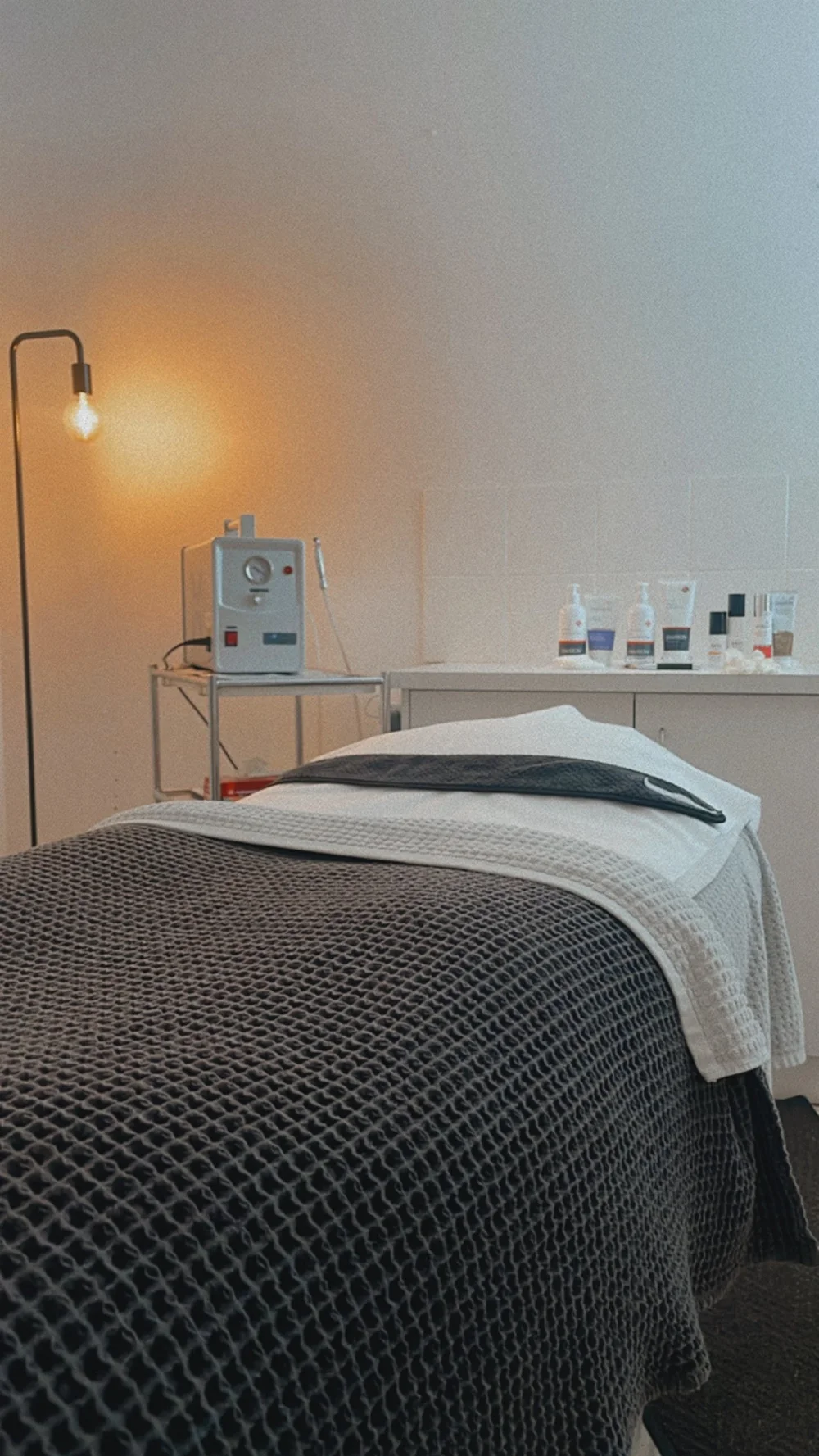 Services — skin logic au