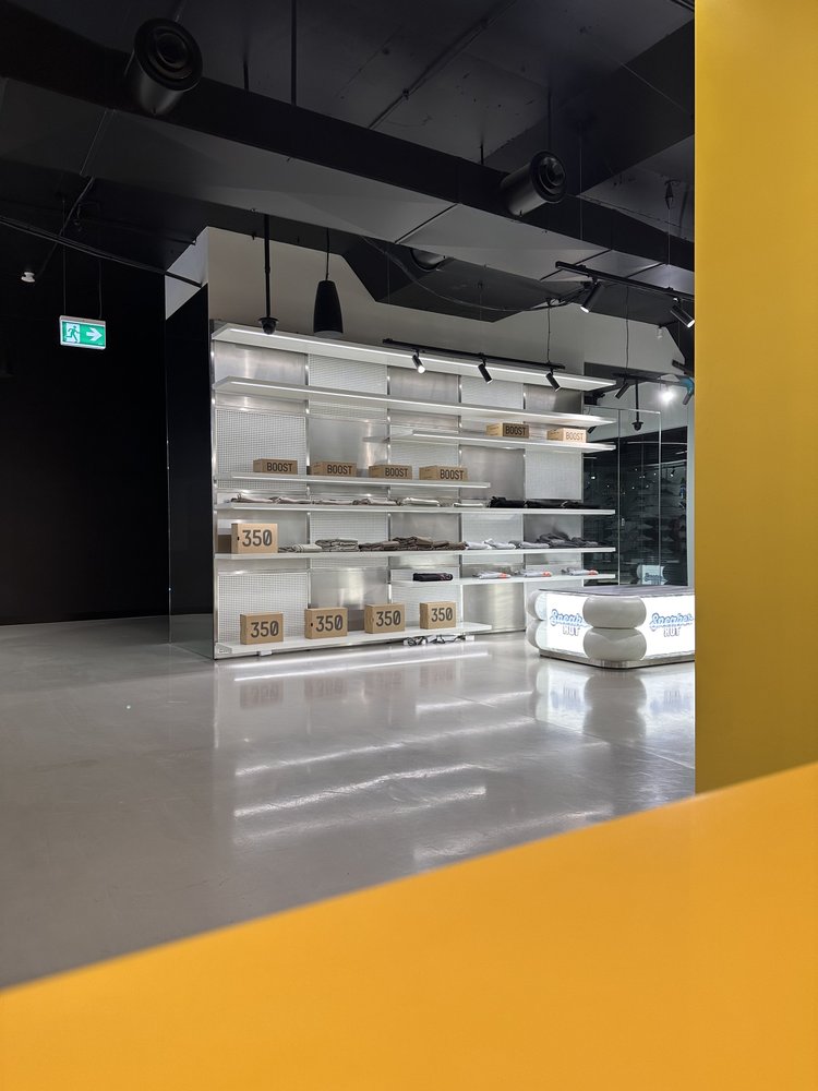 Sneaker Hut — Span Design Studio