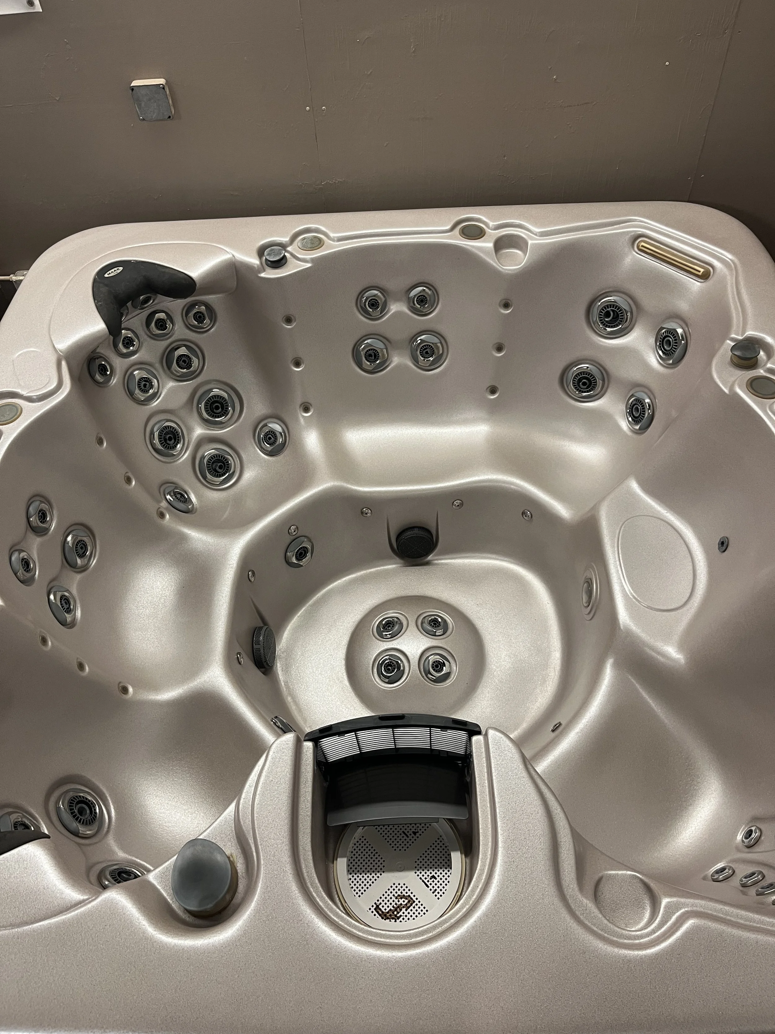 Refurbished Hot Tubs and Spas — Pools Plus