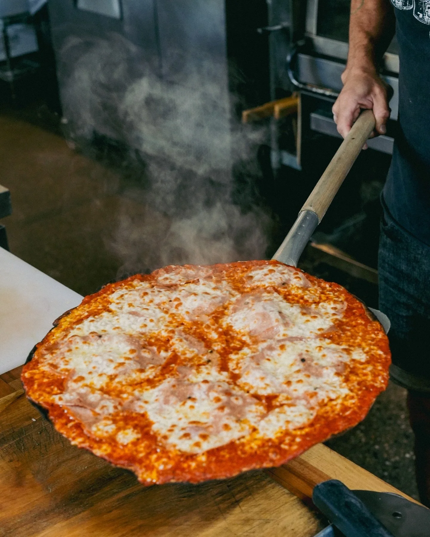 Top Tavern Style Pizza Spots in Chicago — Dine-It-4ward