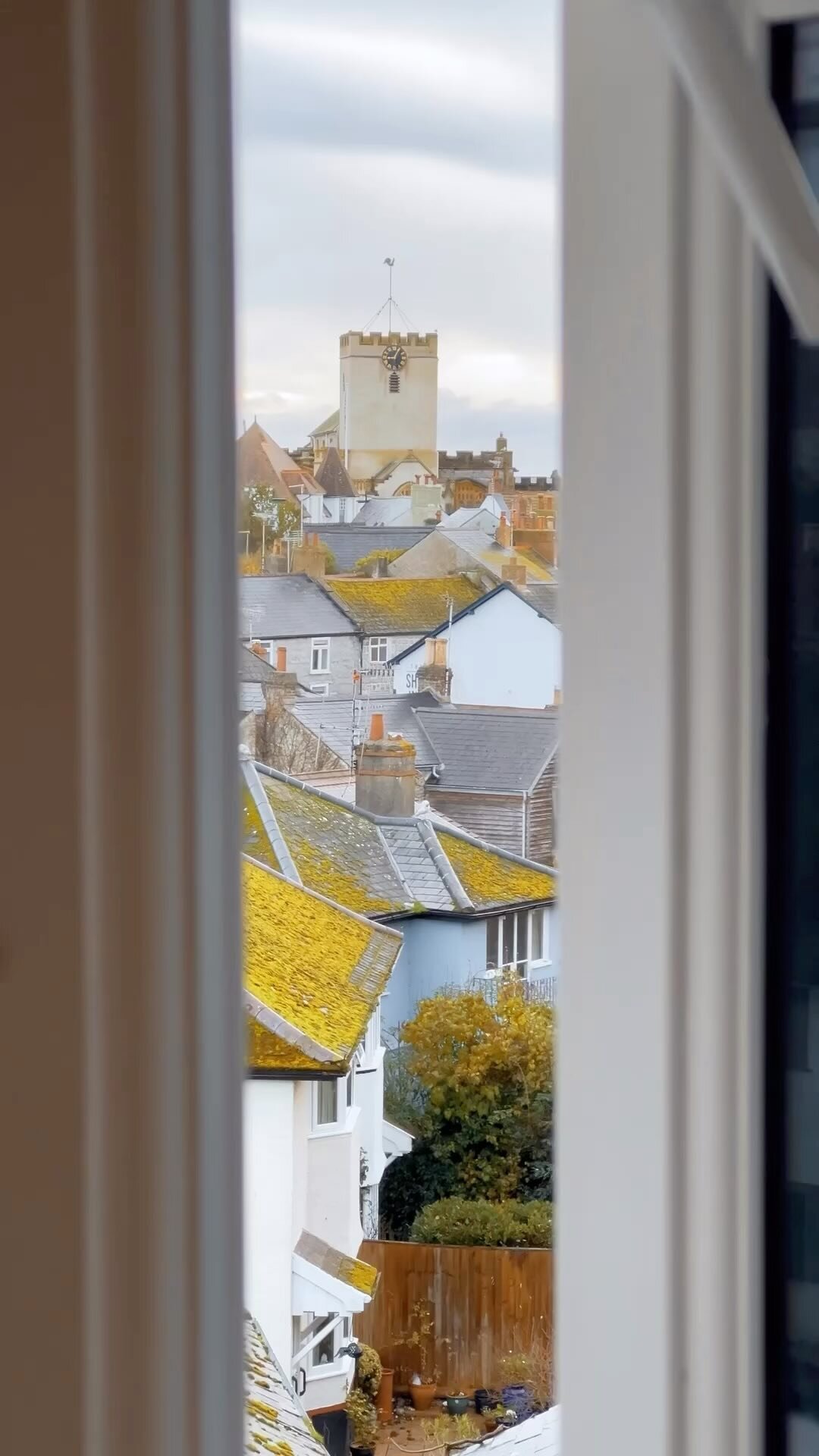 Discover Riverside Bliss at Lym River Cottage - LymeRegisStays.co.uk ...