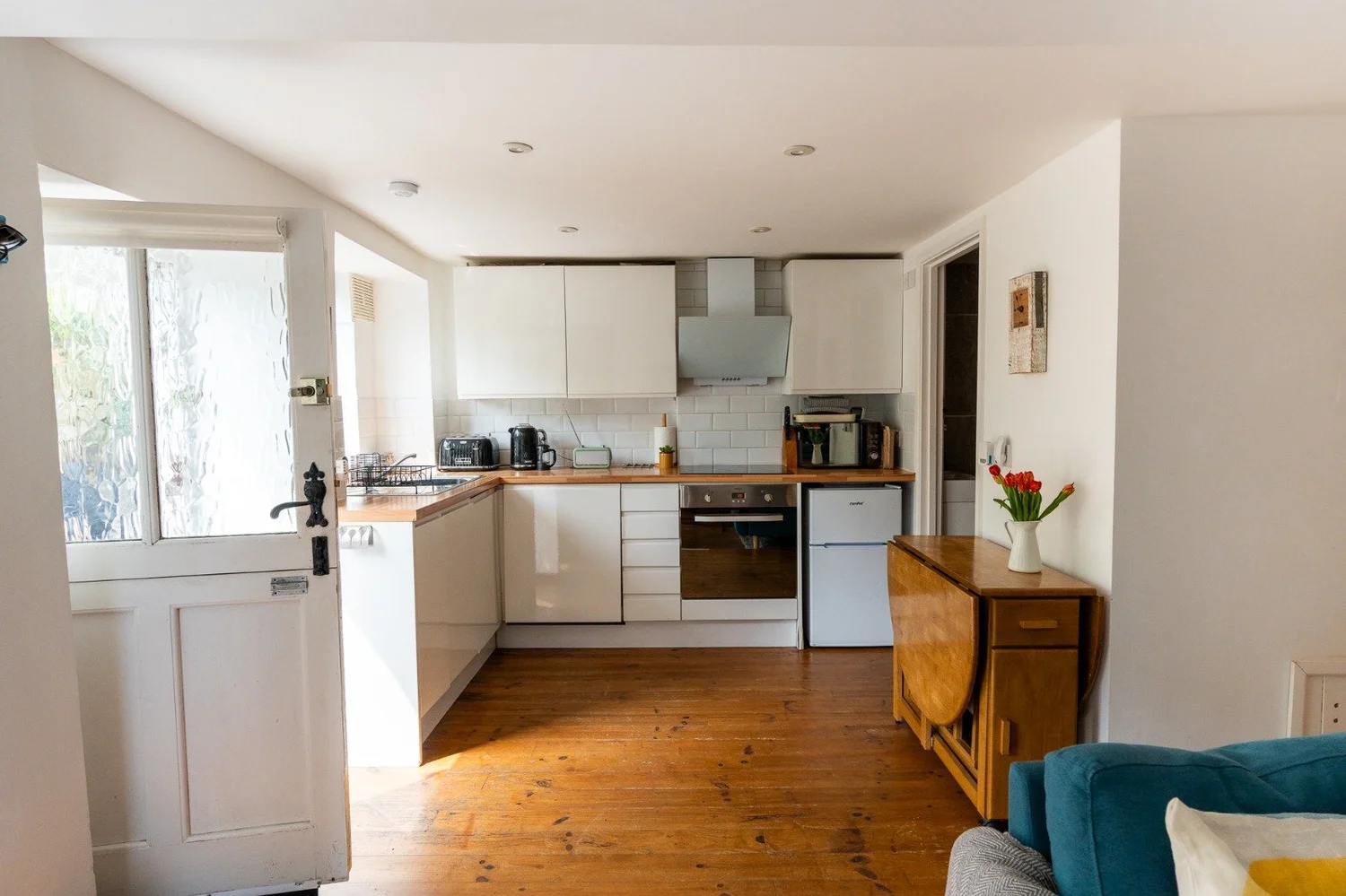 Discover Riverside Bliss at Lym River Cottage - LymeRegisStays.co.uk ...