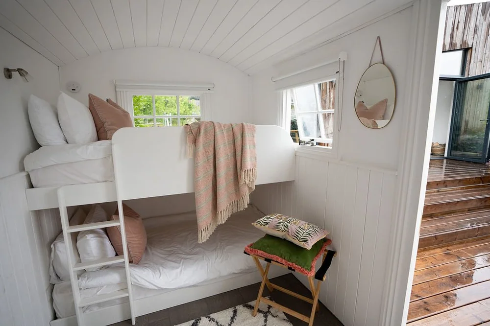 Headland Hideaway Book Your Coastal Escape Today Lyme Regis Stays