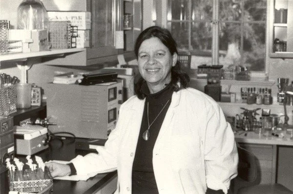 10 Women Microbiologists You Don’t Know About, But Should ...
