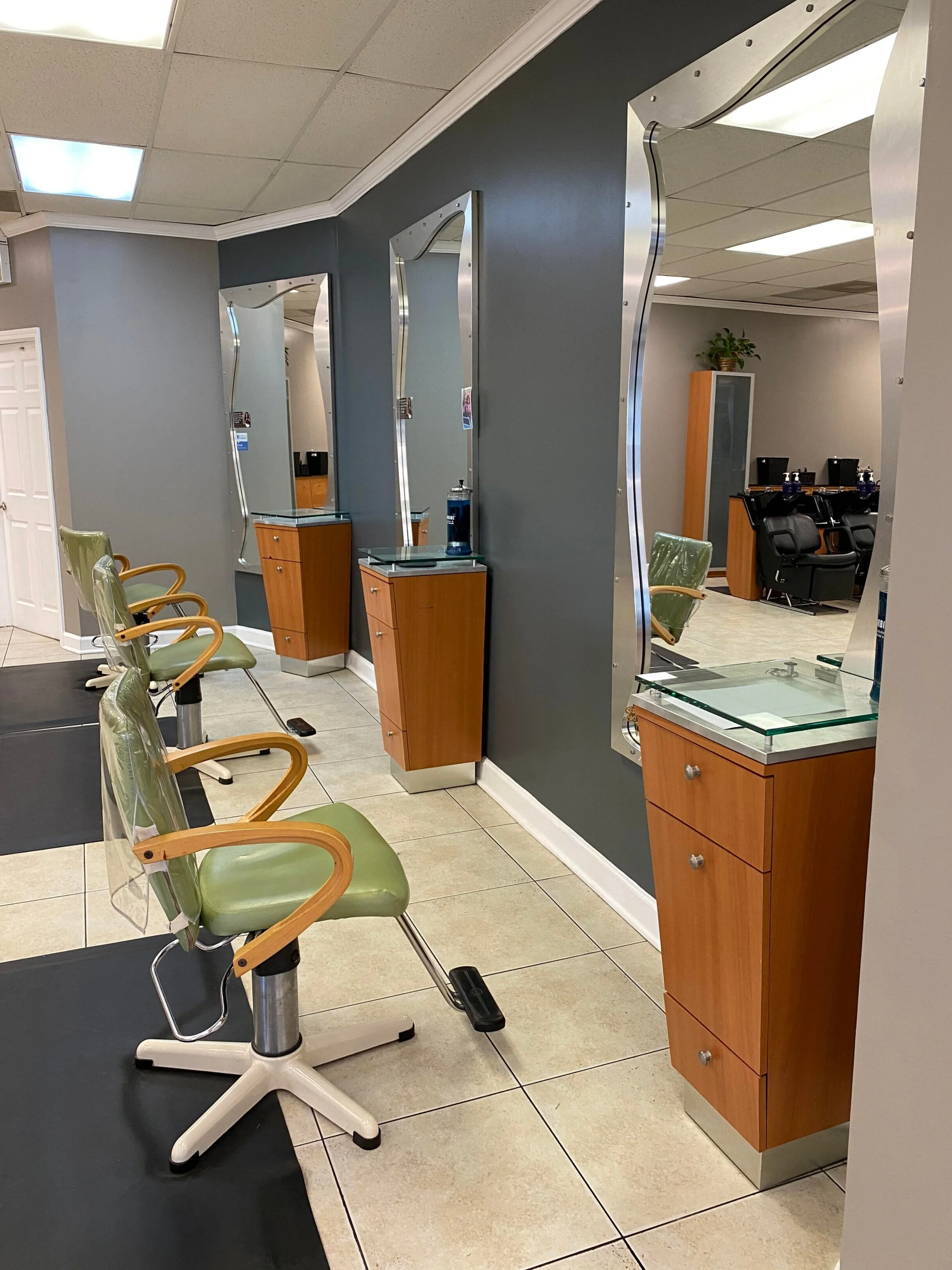 Dazzles Salon Site
