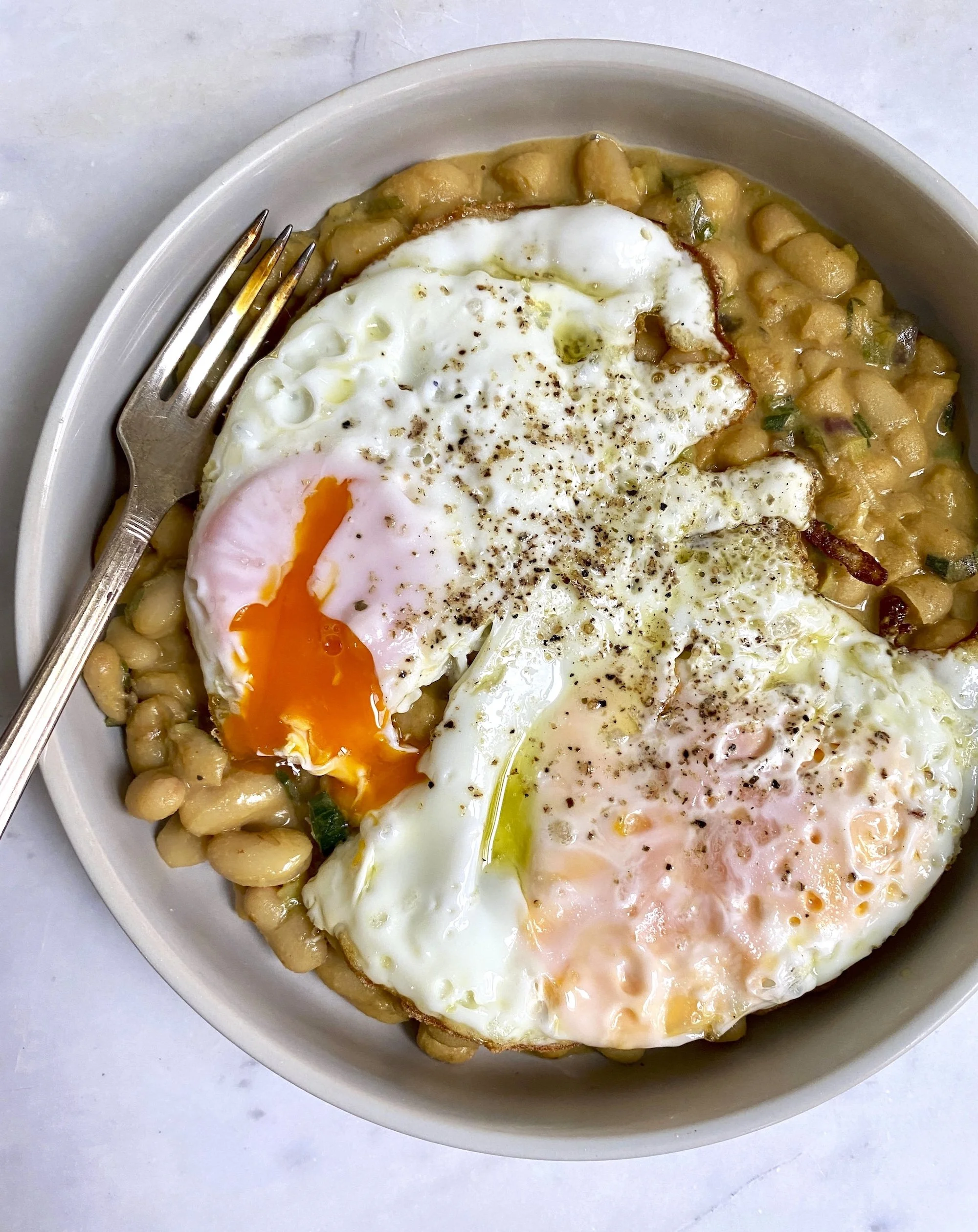 Smoky, Creamy Beans & Eggs