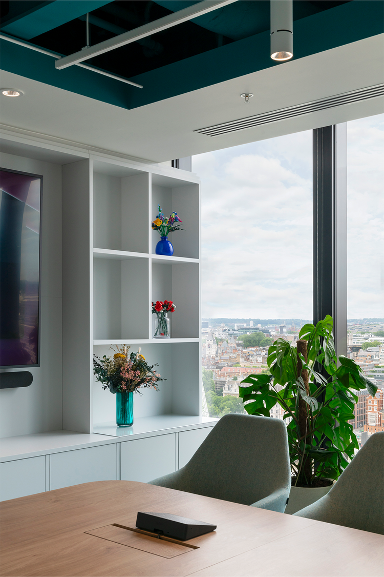 Merlin Entertainments, London — Maze Workplace