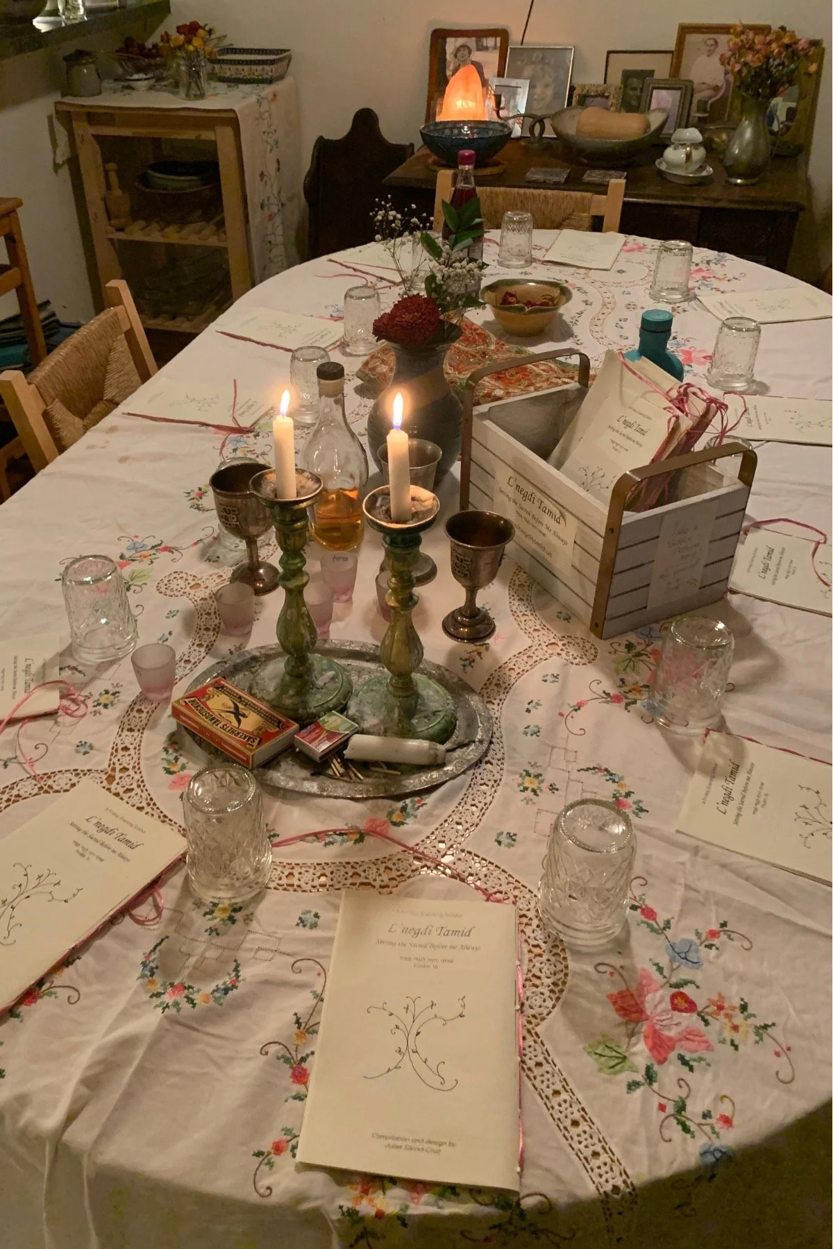Shabbos Table Minyan — Juliet the Rabbi; Coming from love, Keeping ...