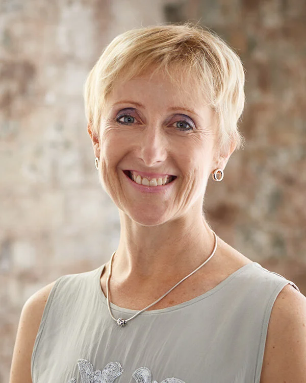 Sally Nield Bio — Physiocise