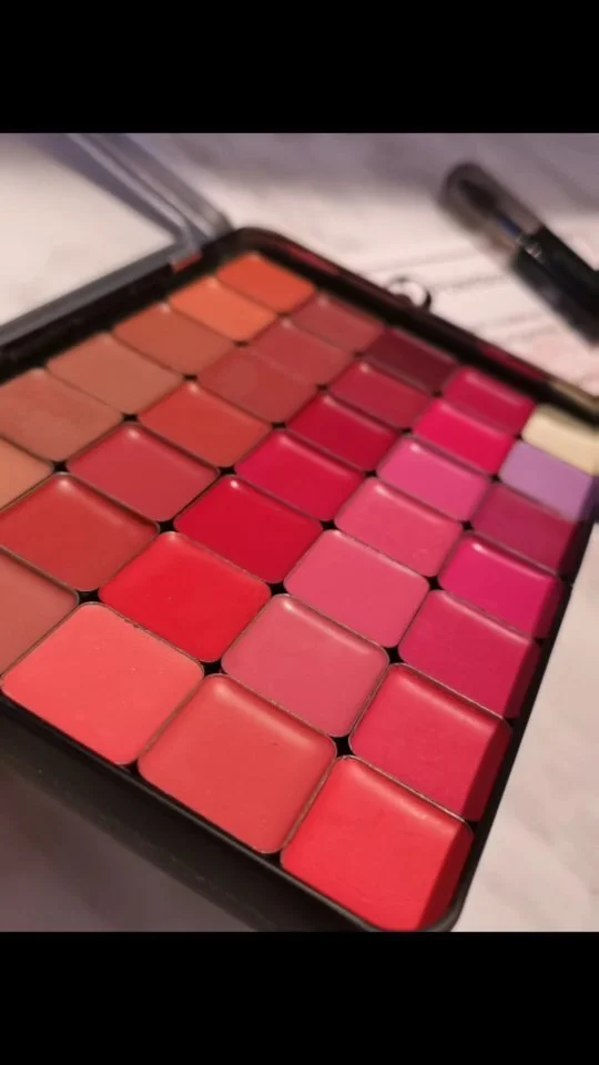 About — Perfect Palettes