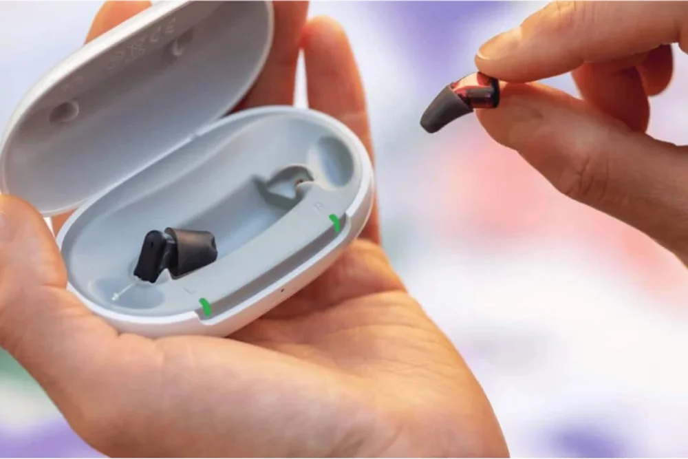 Signia Silk IX Charge&Go Hearing Aids - Invisible, Rechargeable, App ...