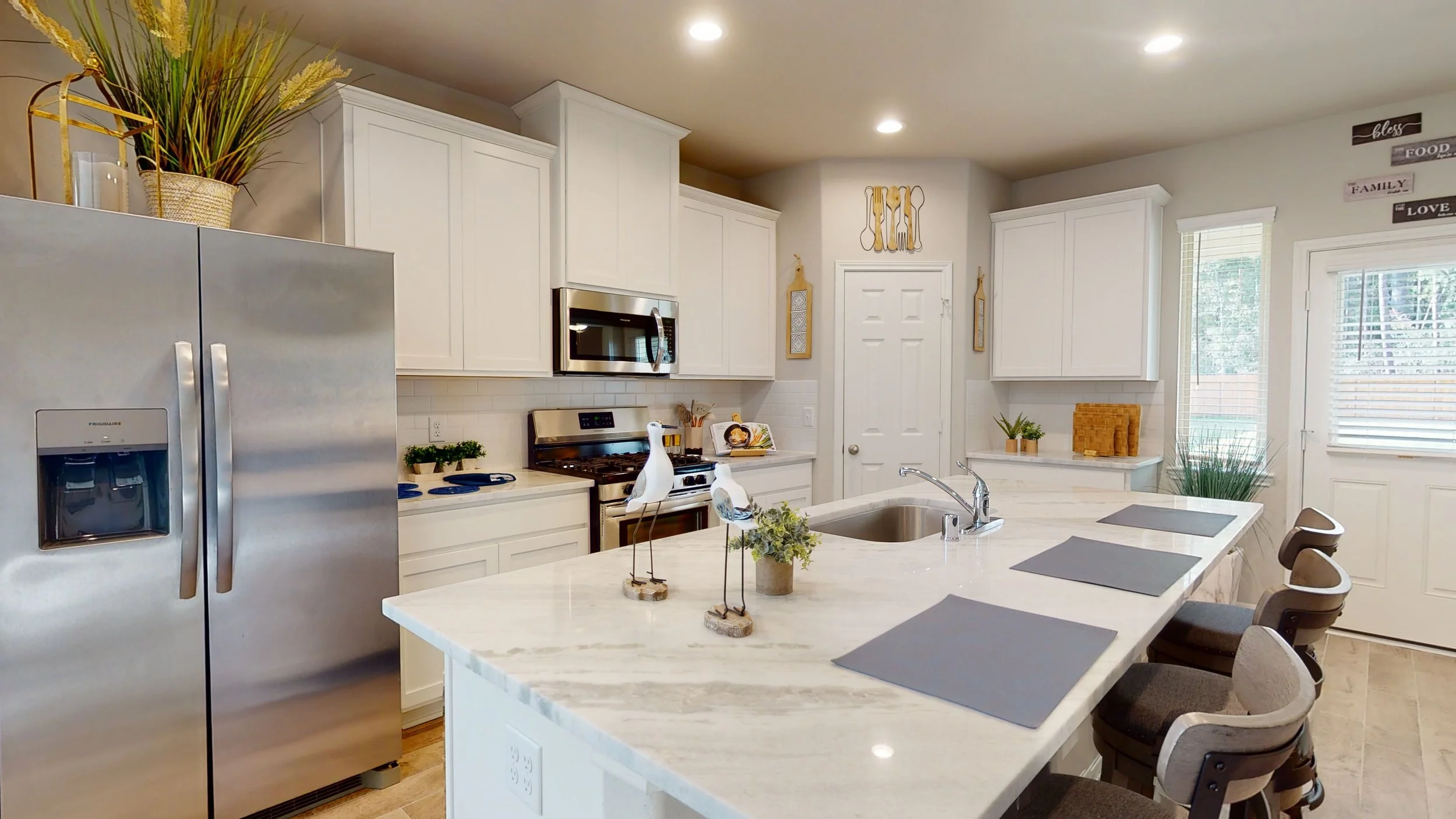 Balmoral East — Colina Homes
