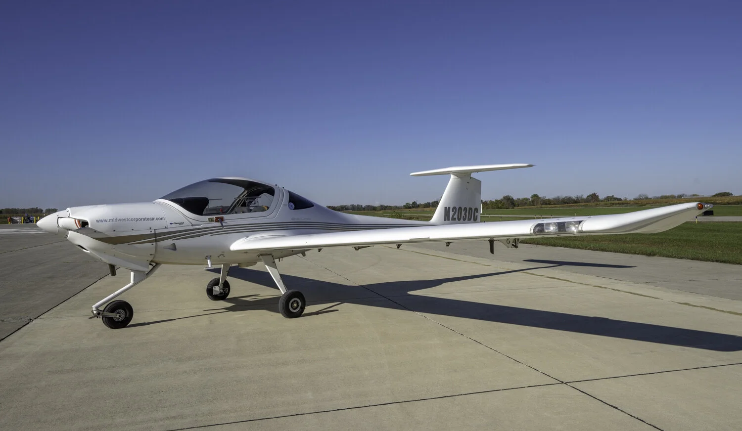 Diamond Aircraft Training Fleet — Midwest Corporate Air, Inc.