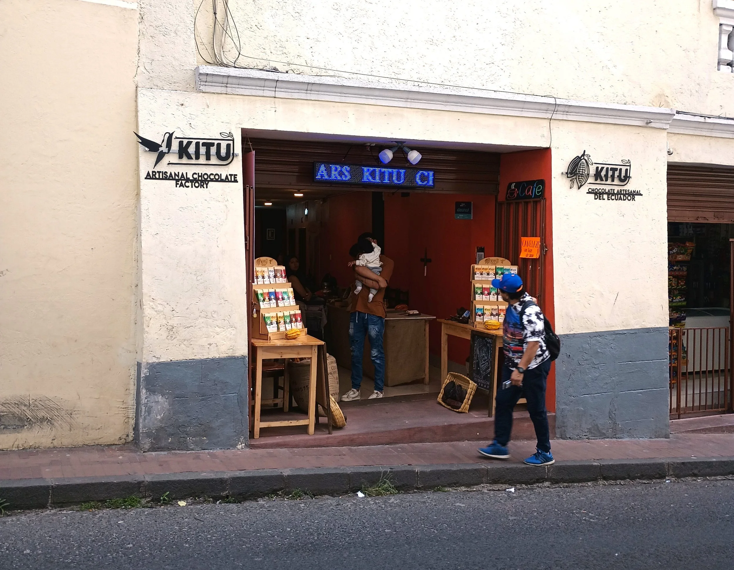 Kitu Chocolate Artesenal Makes Bean to Bar Chocolate in Quito, Ecuador ...